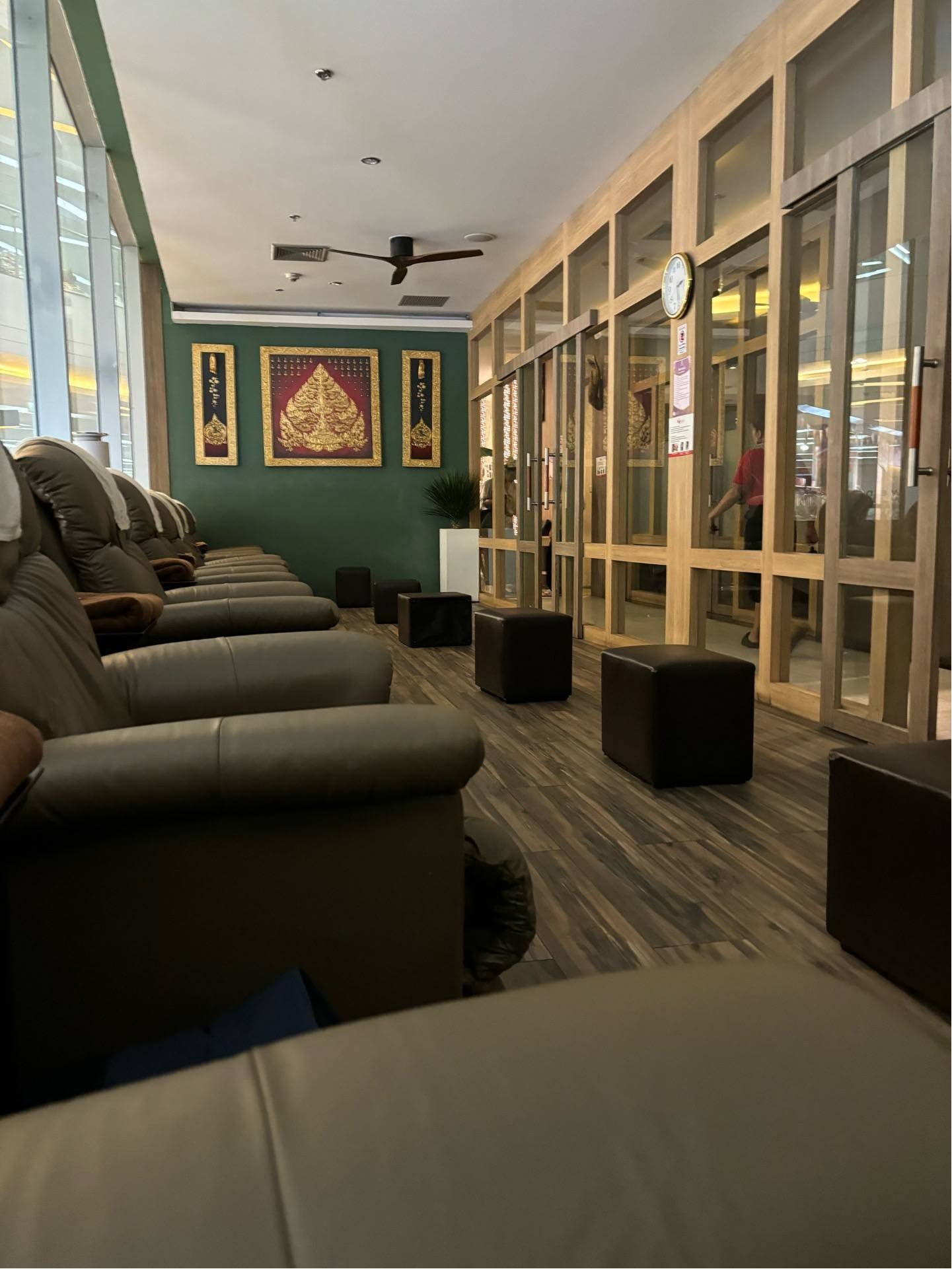 ร้าน Relax Time Message & Spa เอสพลานาด รัชดา