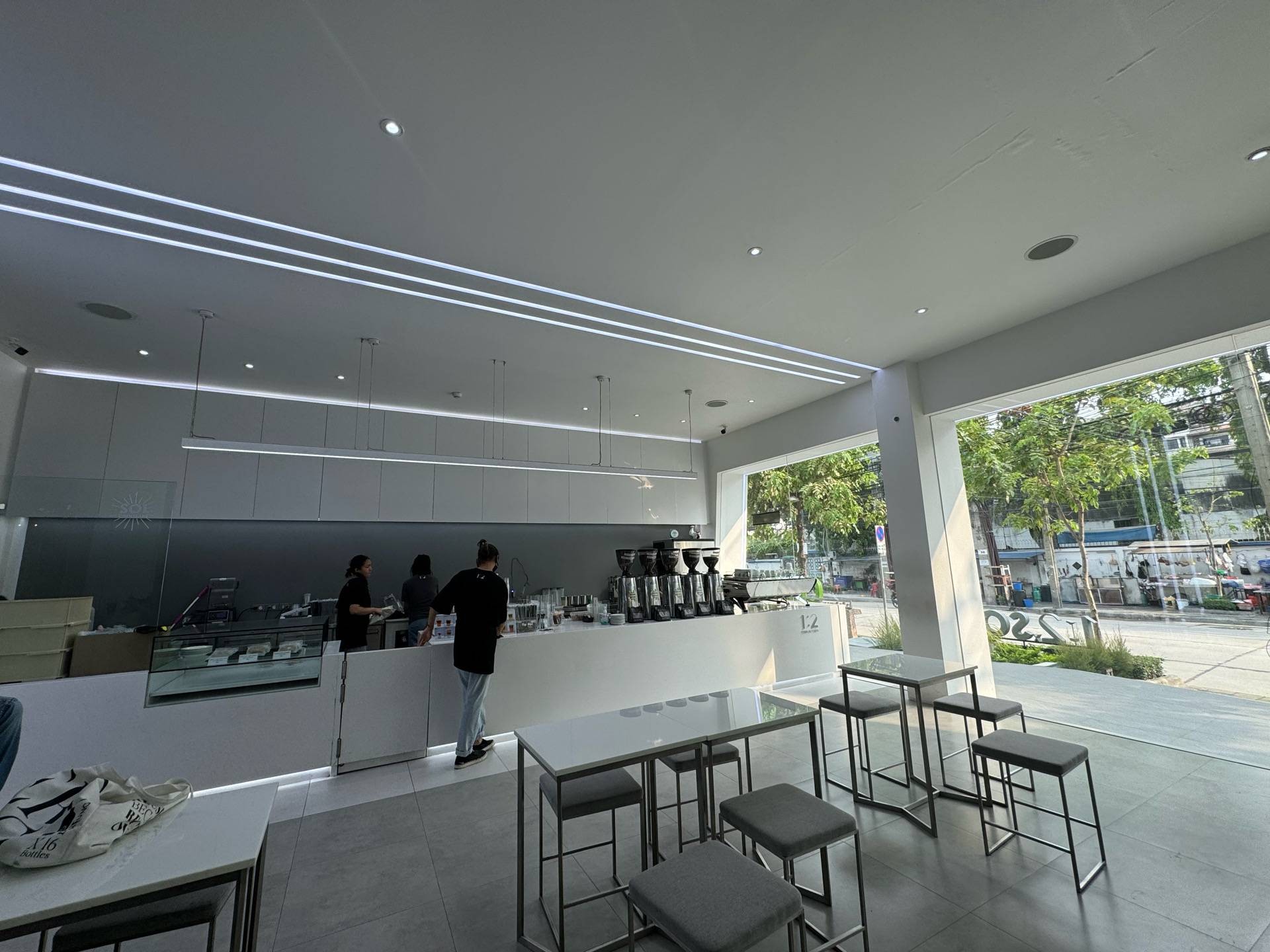 รูป 1:2 coffee (1:2 คอฟฟี่ ) town in town