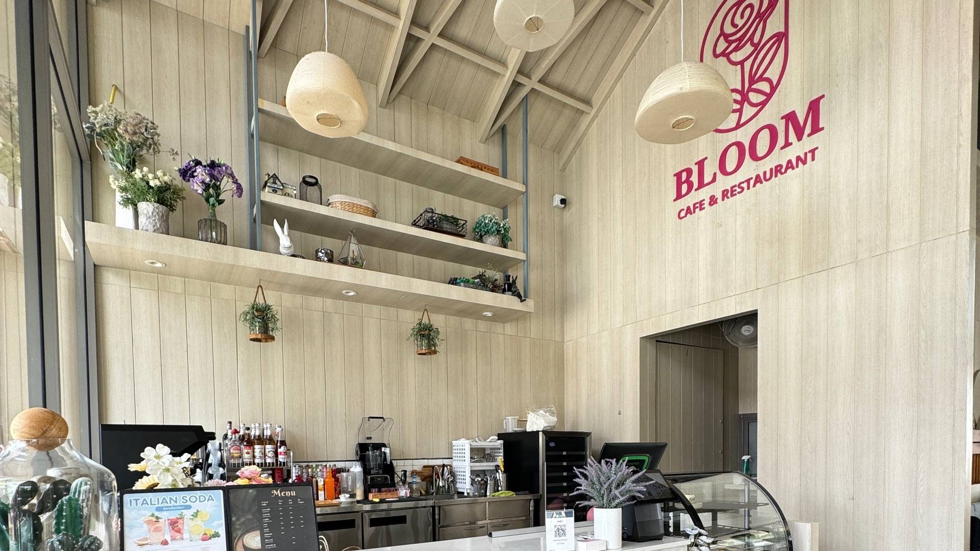 Bloom cafe & Restaurant - สั่งอาหารเดลิเวอรี | Wongnai x LINE MAN