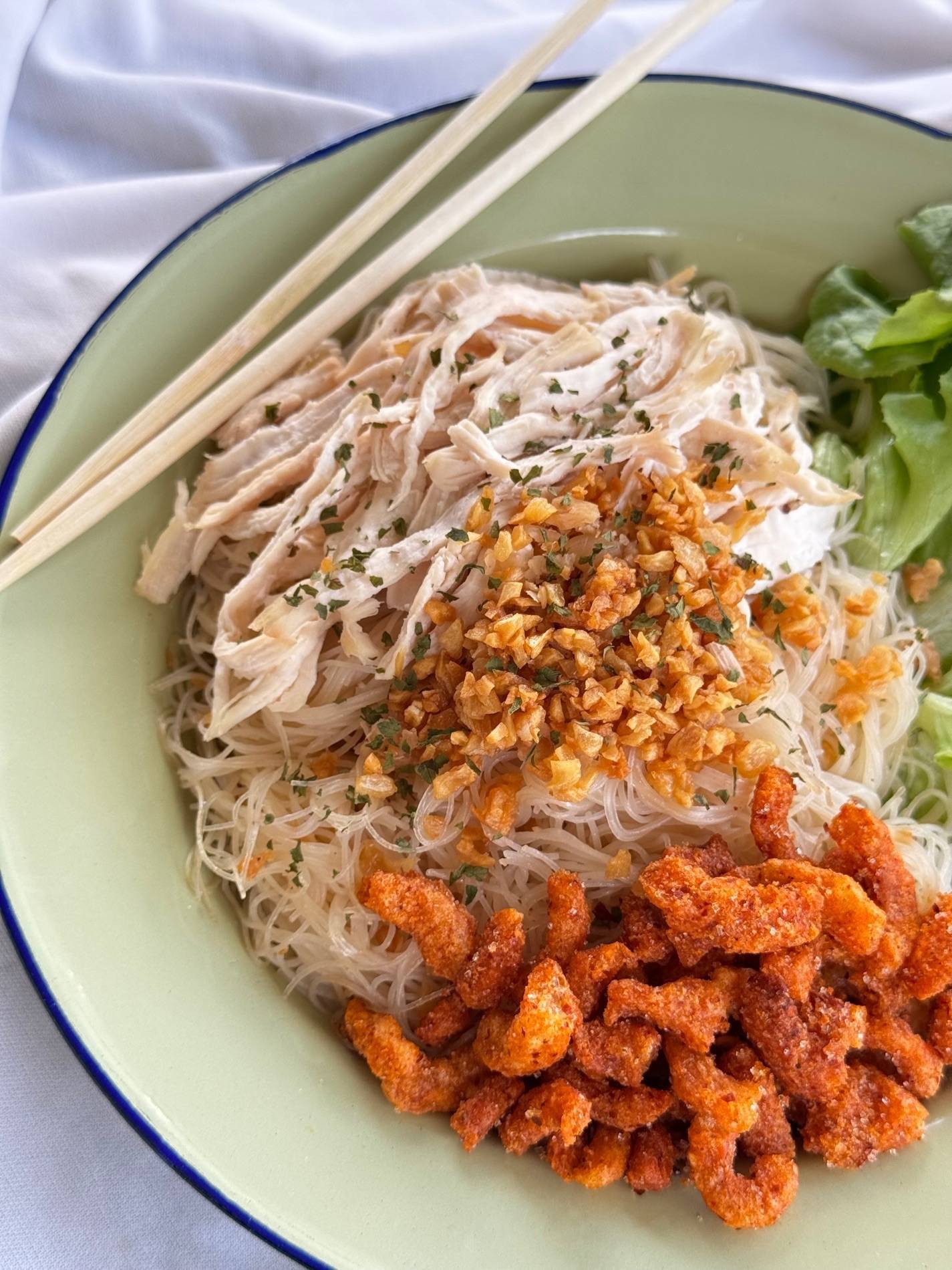 ร้าน MAMUNG เส้นหมี่ไก่ฉีก | รีวิวร้านอาหาร