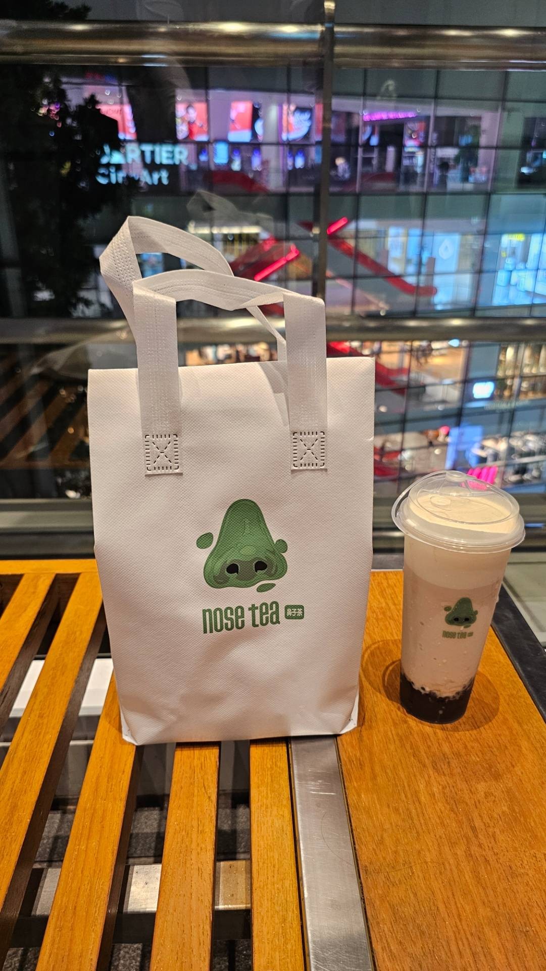 Nose tea signature ร้าน Nose tea (โนส ที) เอ็มควอเทียร์