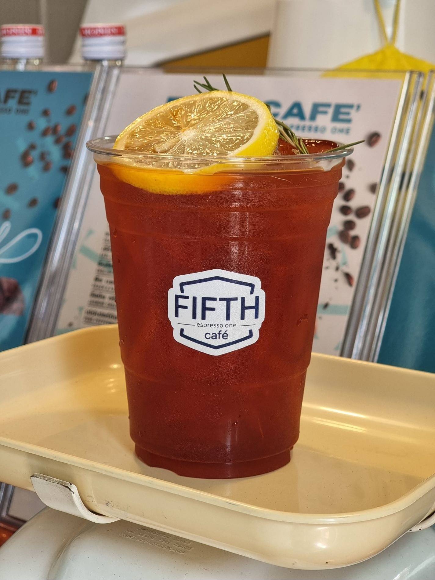 รีวิว FIFTH CAFÉ - มีบัตรสะสมแต้มสำหรับลูกค้ากินที่ร้าน