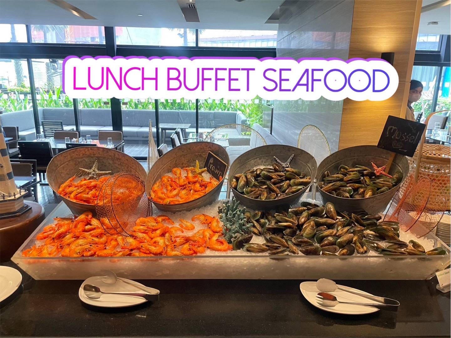 รีวิว Zeta Cafe โรงแรมฮอลิเดย์อินน์ กรุงเทพฯ - buffet ไม่ถึง 500 บาท
