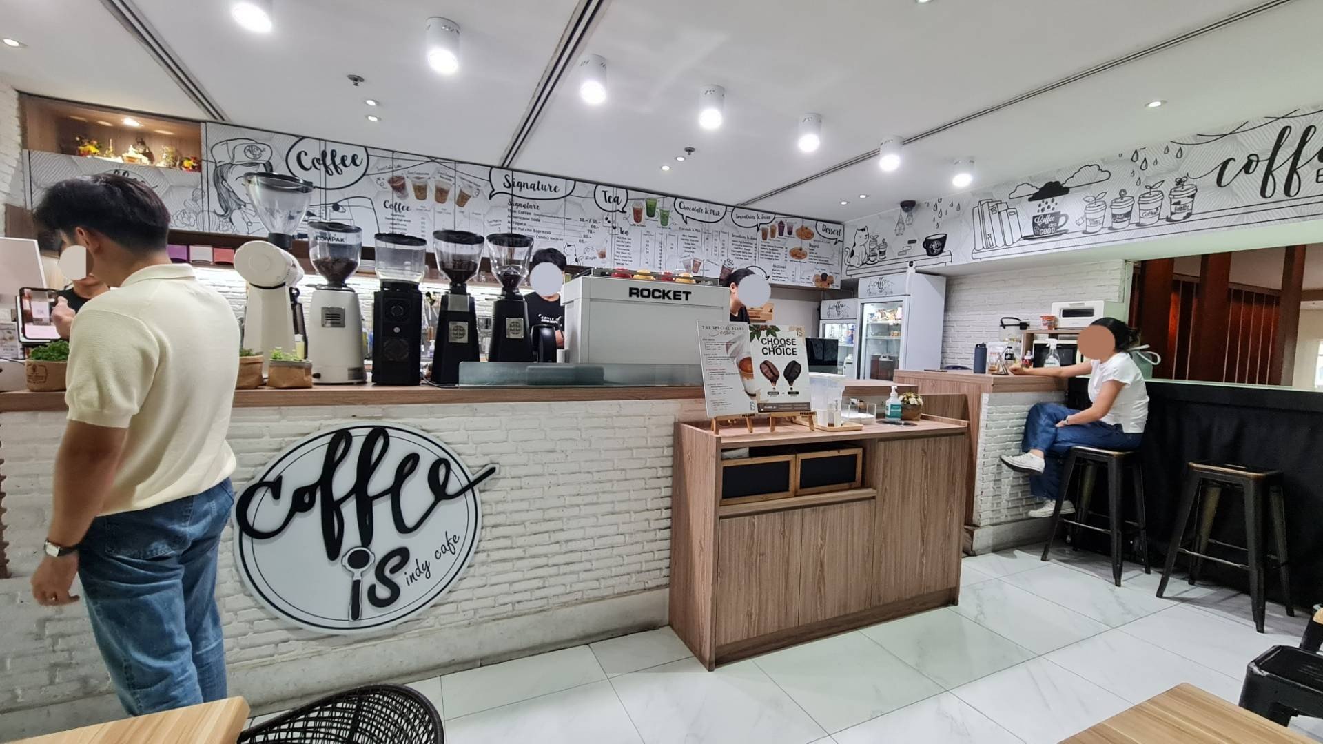 รีวิว Coffee is Indy Cafe Empire Tower - ชาไทยดีๆ เข้ม