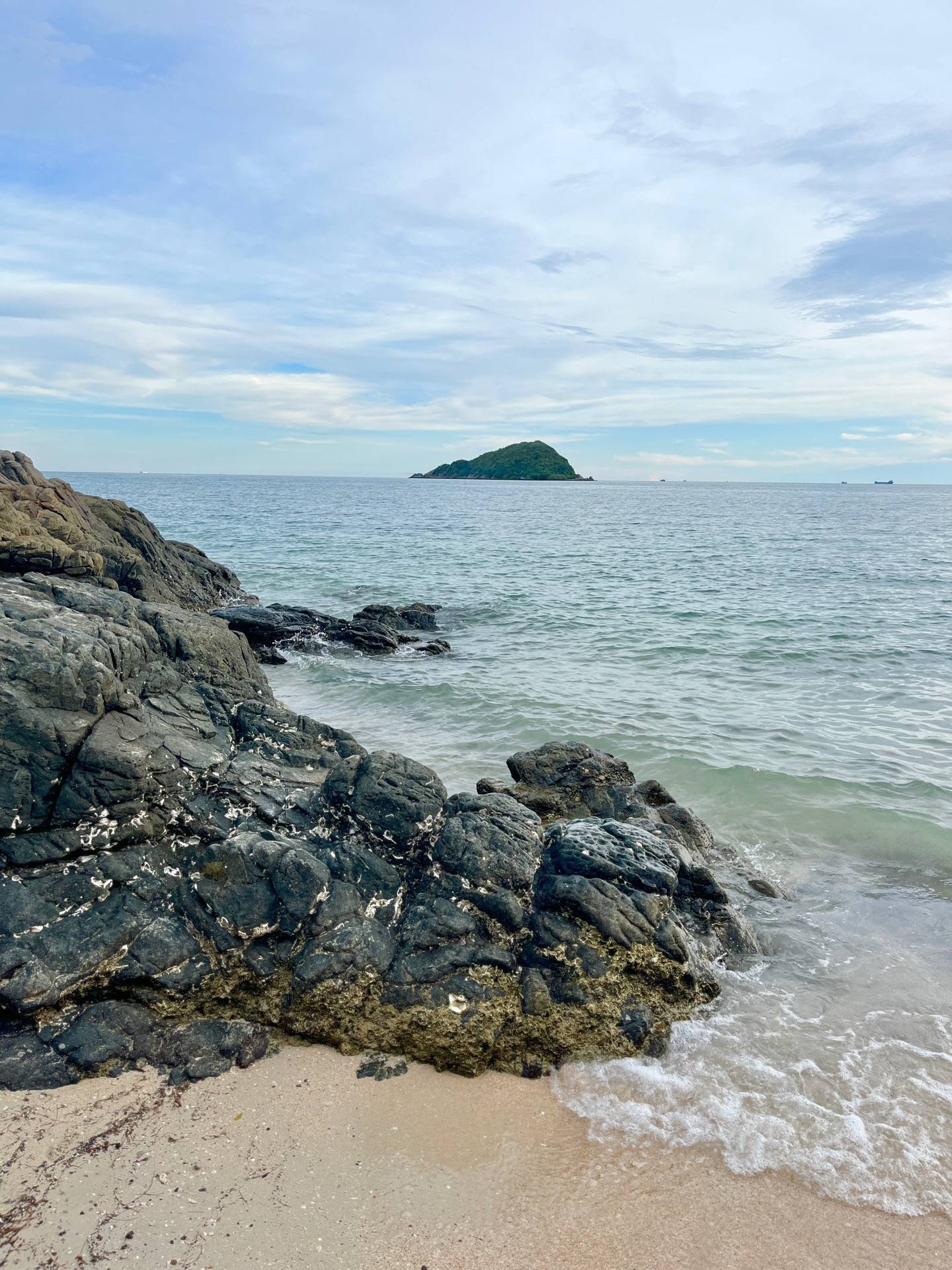 รูป หาดนางรำ
