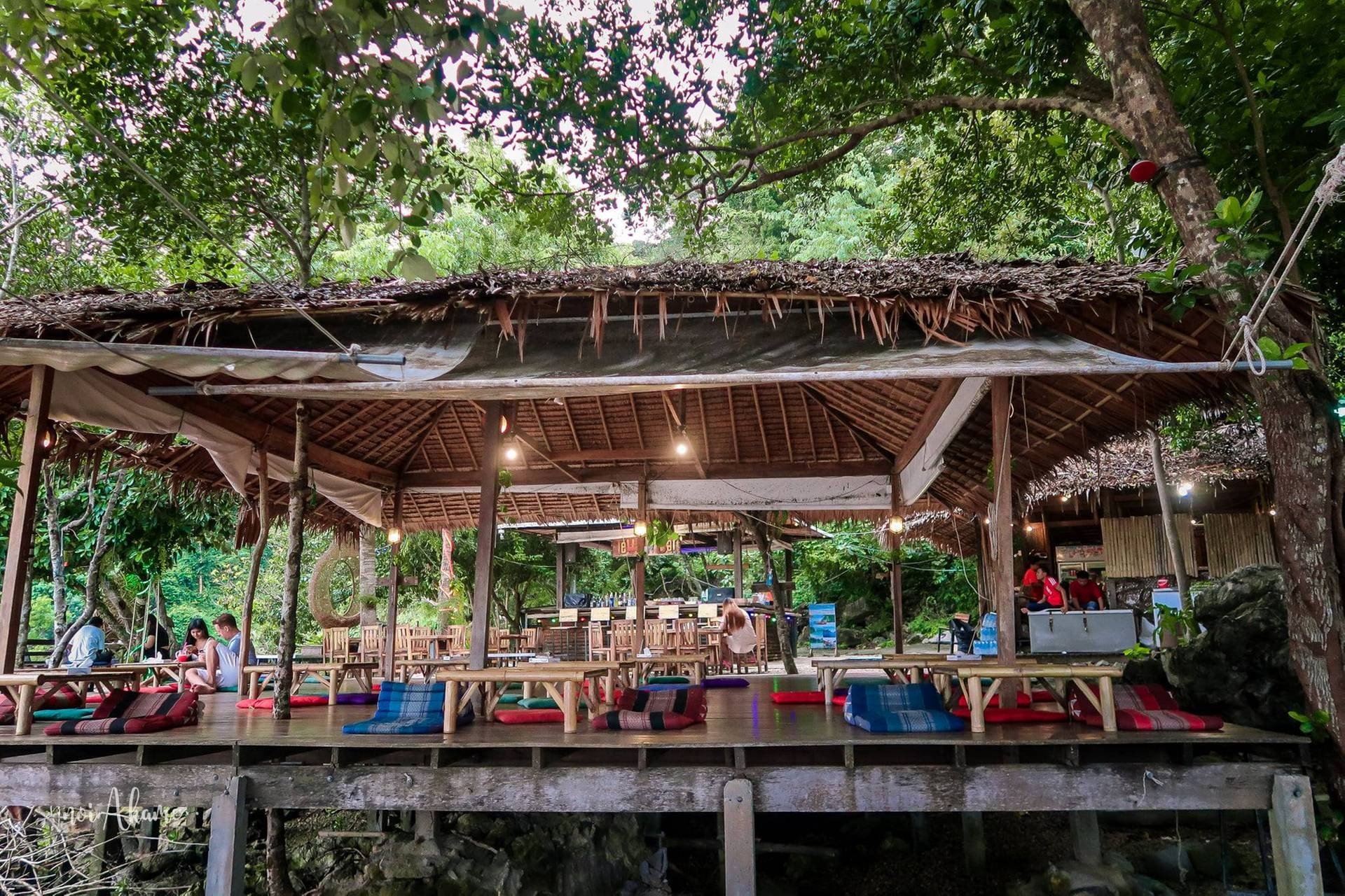 รีวิว Tew Lay Bar - Tew Lay Bar บาร์สุดชิล @ไร่เลย์ Krabi