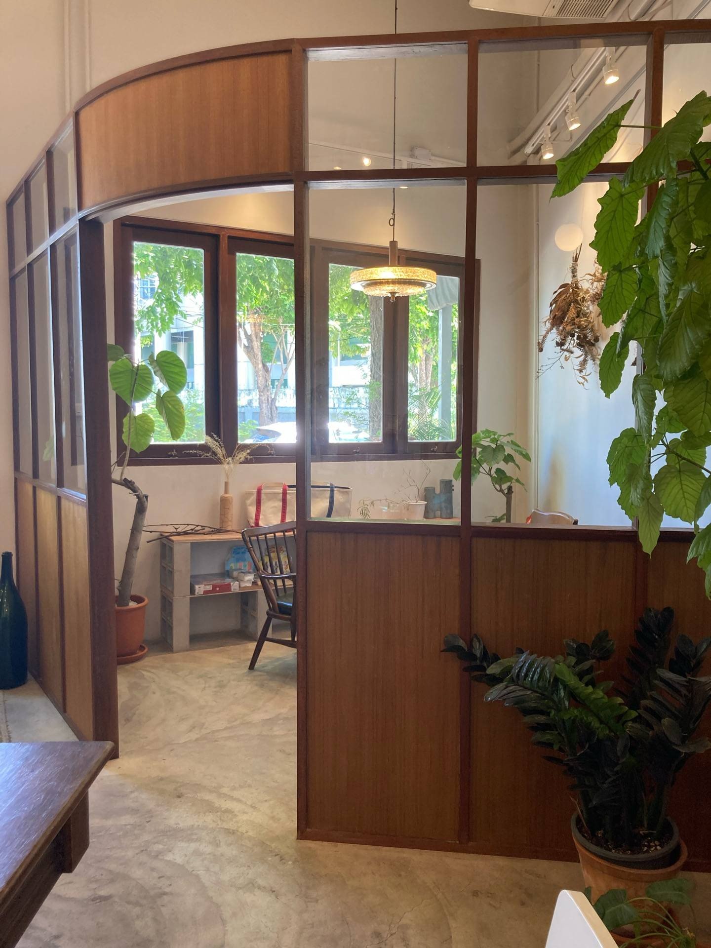 รีวิว pal coffee | rama ll 18 - ร้านกาแฟที่อบอุ่น