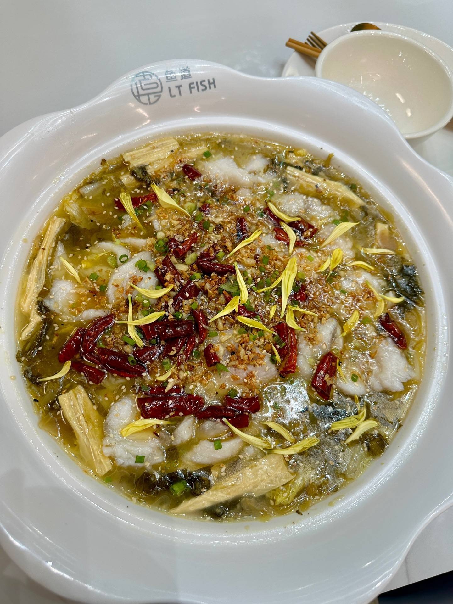 รีวิว LT Fish Central Westgate - ปลาต้มผักกาดดอง อร่อยมากๆ