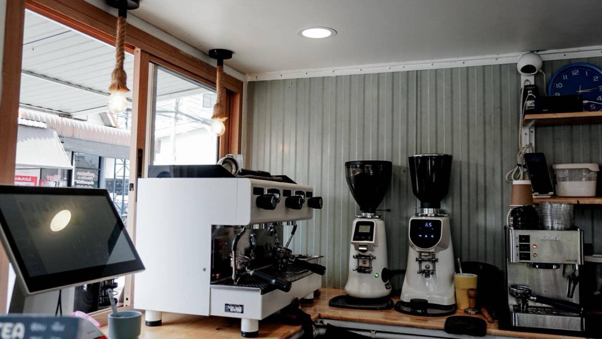 Triple c coffee สาขาแม่โจ้ - สั่งอาหารเดลิเวอรี | Wongnai x LINE MAN