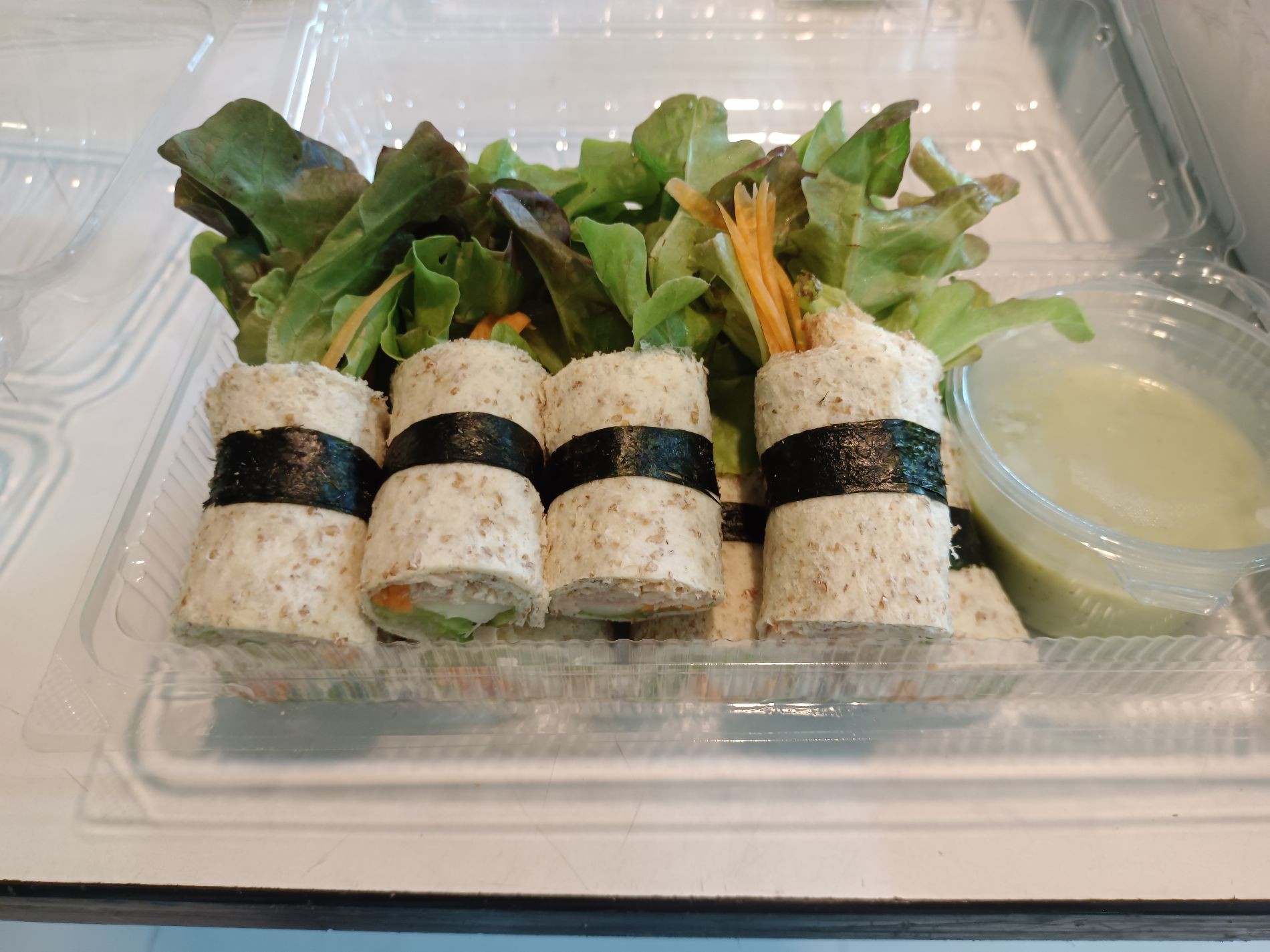 ร้าน Dj Salad Rolls | รีวิวร้านอาหาร