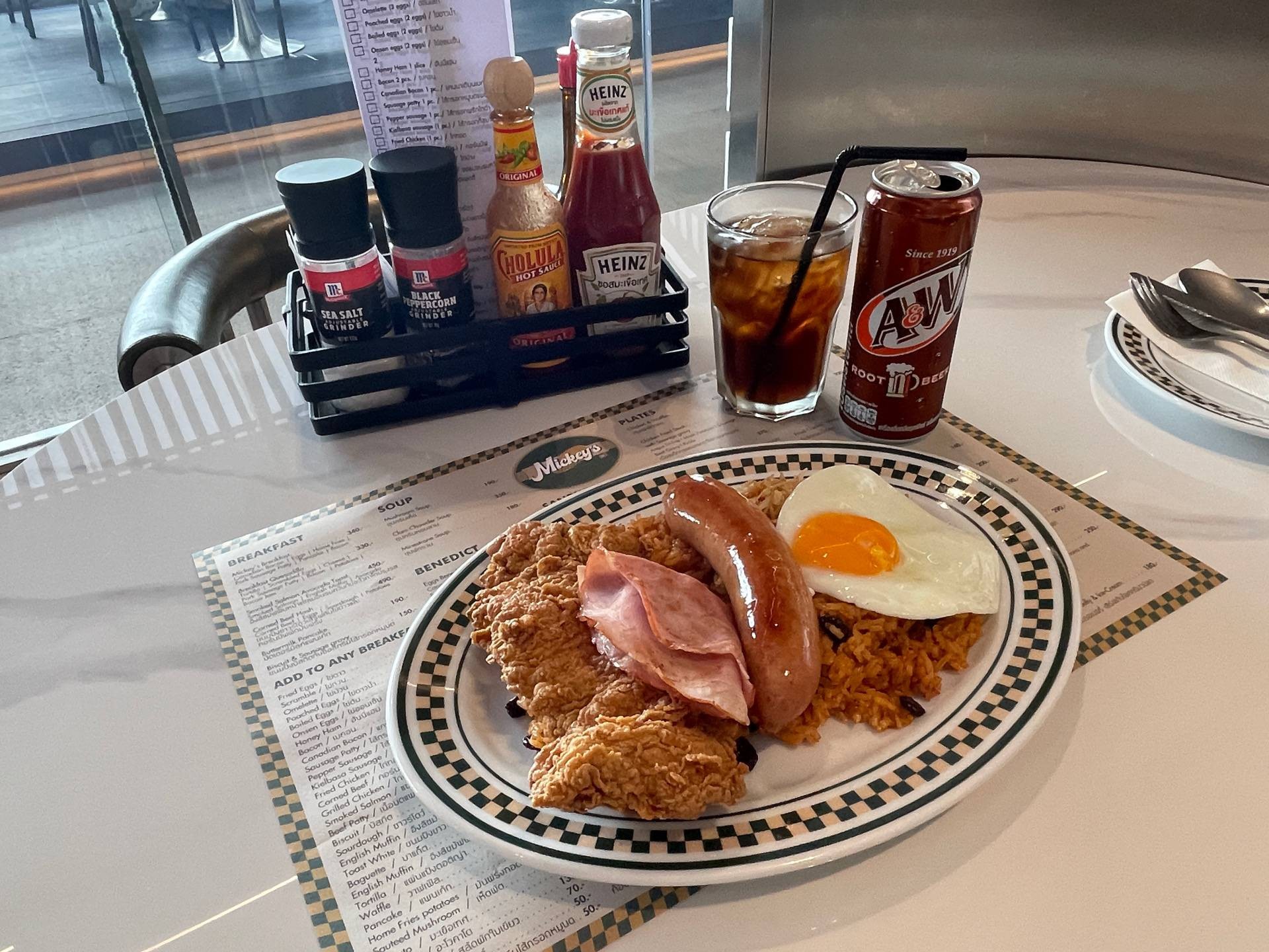 รูป Mickey's Diner BKK