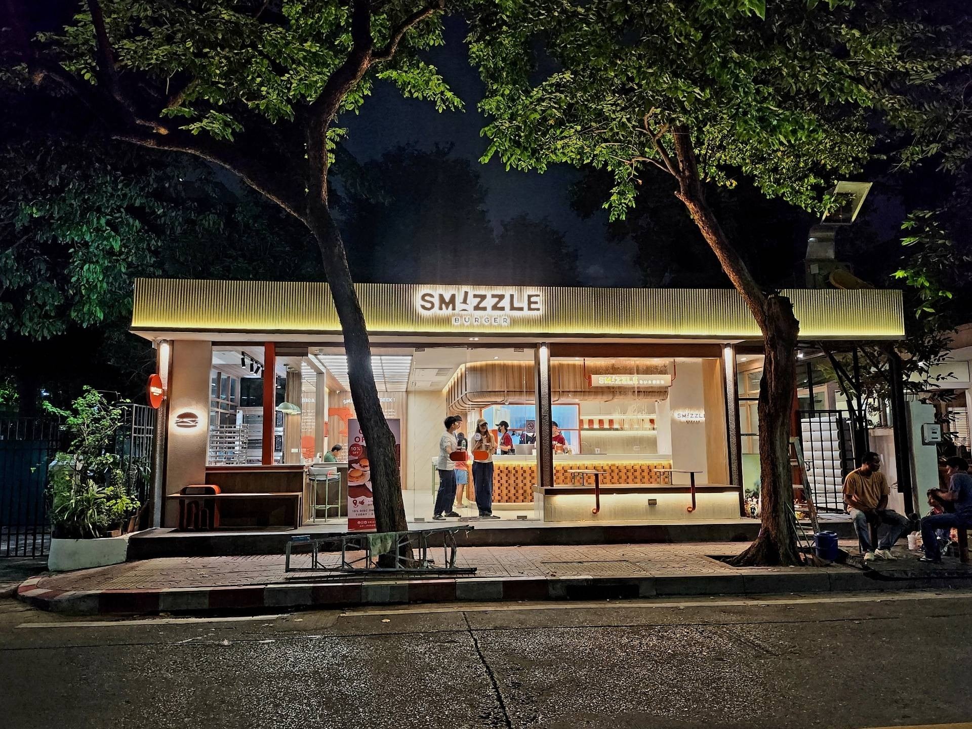 รีวิว Smizzle Burger Ari - ร้านระดับ Wongnai Users Choice 2024 เปิดร้าน ...