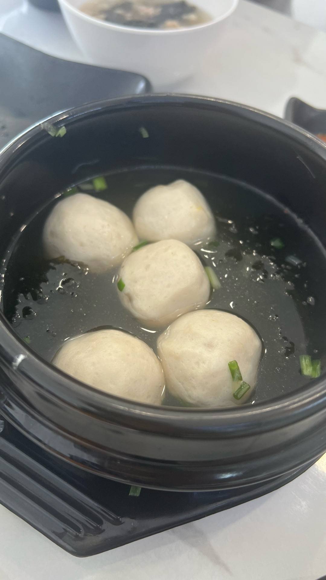 รีวิว A JUNG Fish Ball • อจัง ฟิชบอล (ชื่อเดิม สอาด ลูกชิ้นปลา) ถนนบรม ...