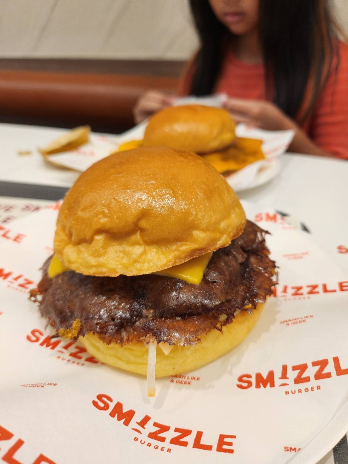 [รีวิว] ร้าน Smizzle Burger อารีย์ | เมนูแนะนำ รูปภาพ ราคา