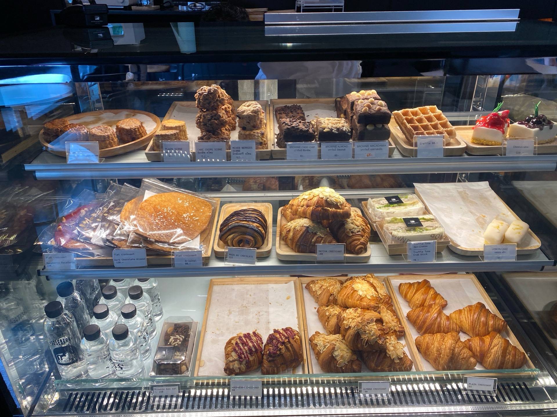 รีวิว GOOSEBERRY COFFEE BEARING - ชอบทั้งบรรยากาศ เครื่องดื่ม และขนม