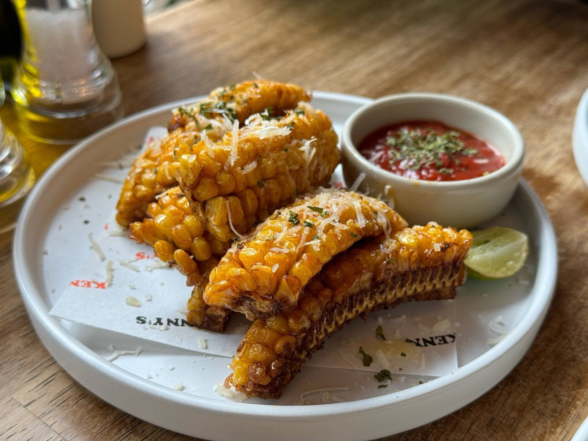 รูป KENNY'S BKK ARI