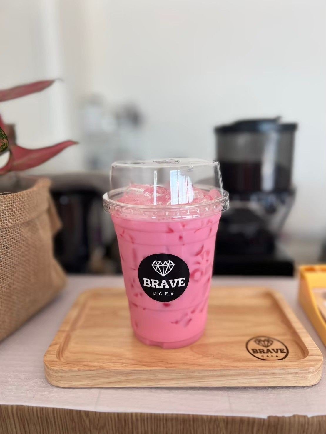 ร้าน BRAVE CAFé สามพราน ปากซอยเปโตร 19 | รีวิวร้านอาหาร