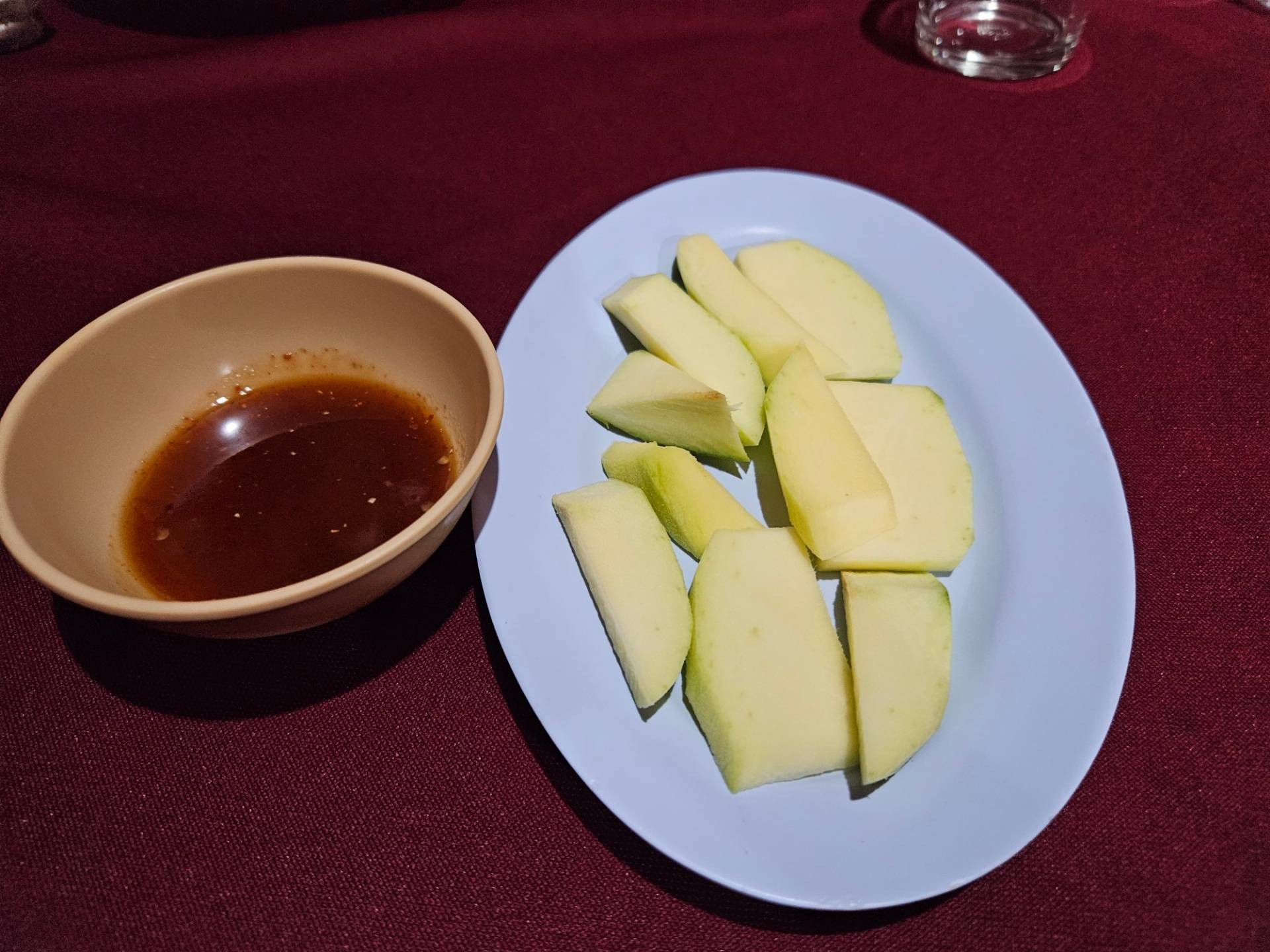 มะม่วงเปรี้ยวฟรี ร้าน หมอมูดง