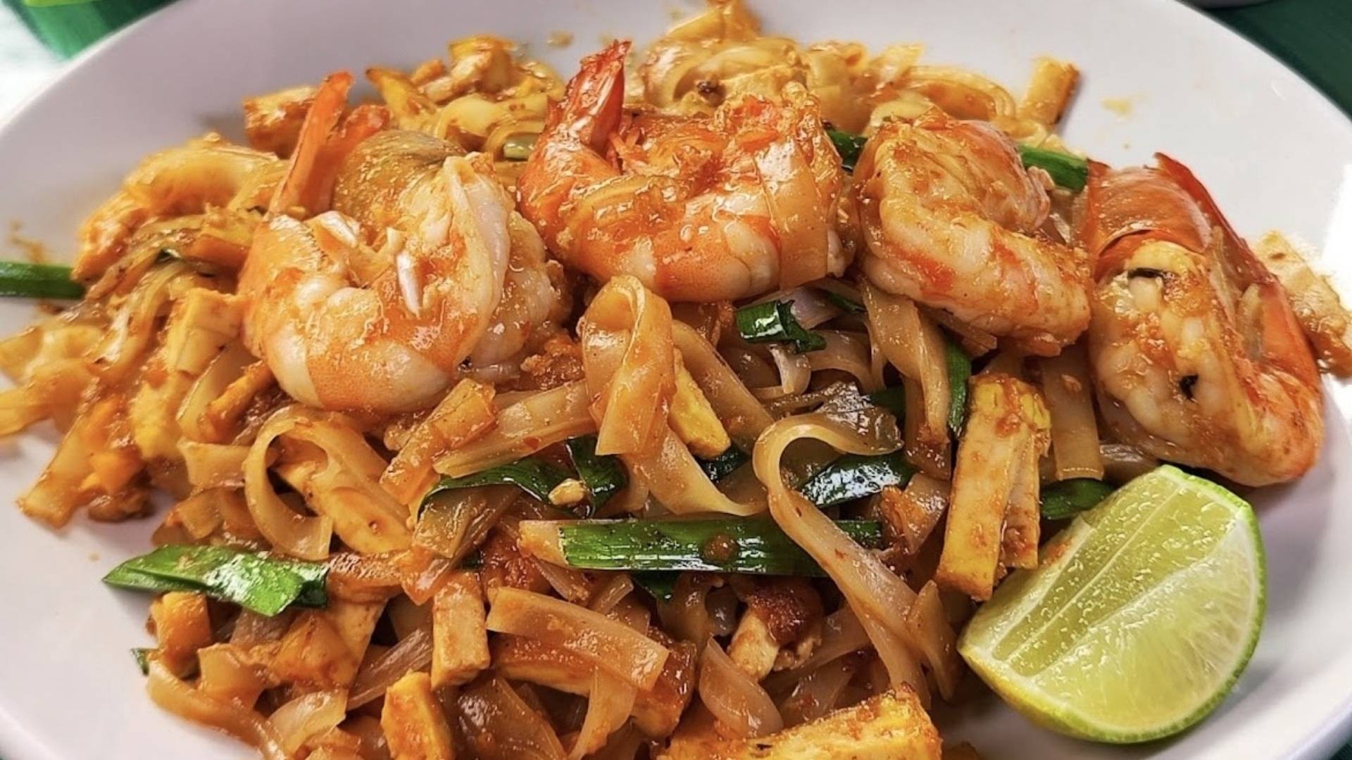 Good Luk ผัดไทย@นายอร่อย วิภาวดี60 - สั่งอาหารเดลิเวอรี | Wongnai x ...