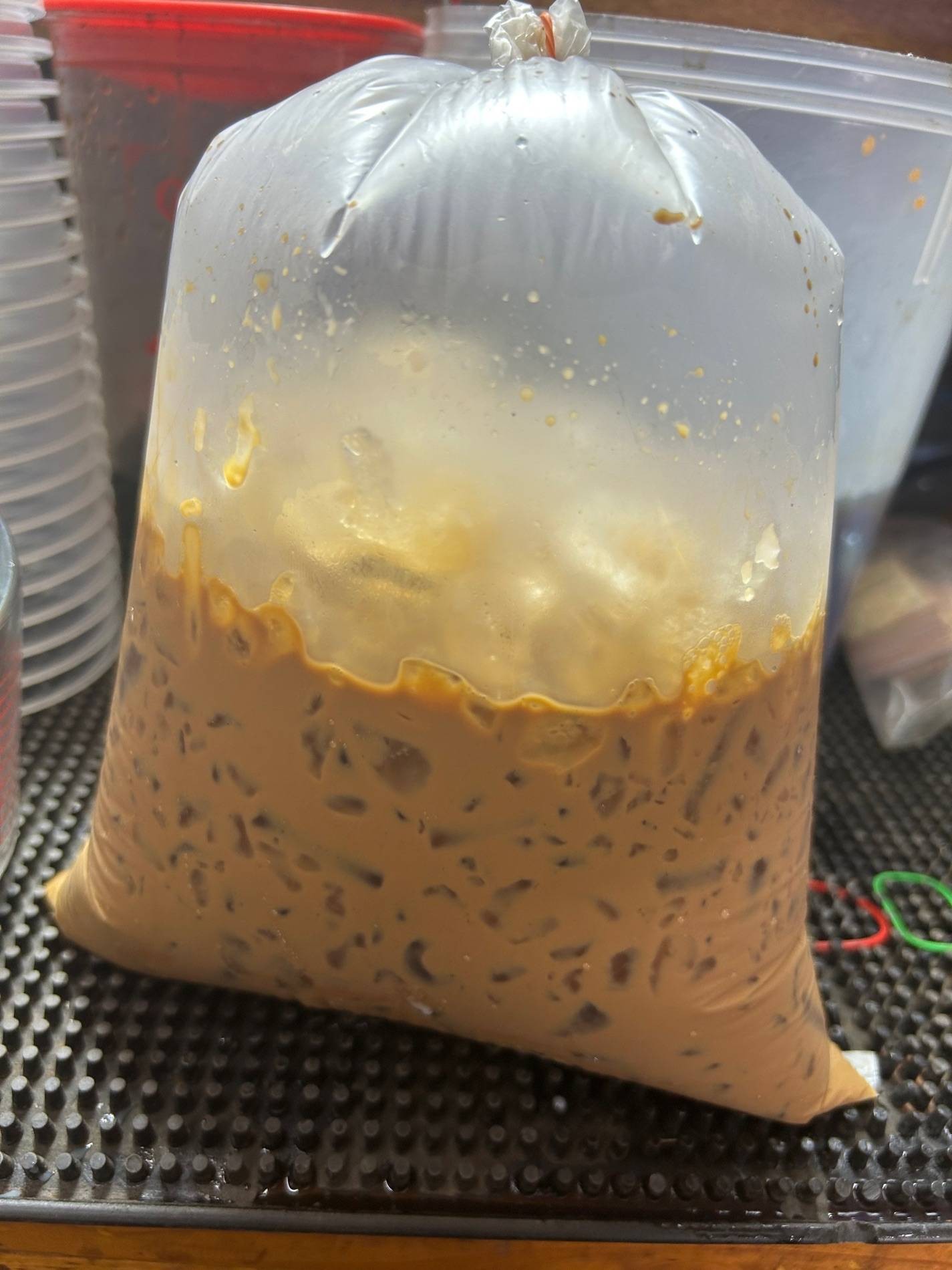 ร้าน Pung Pond Coffee ตลาดไทยประคอง | รีวิวร้านอาหาร