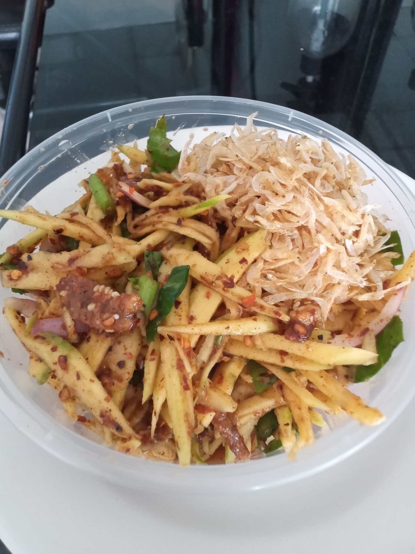 รูป ยำแช่บนัว(ร้านเดียวกับร้านผลไม้สดตรงข้ามKFCทวีกิจ)