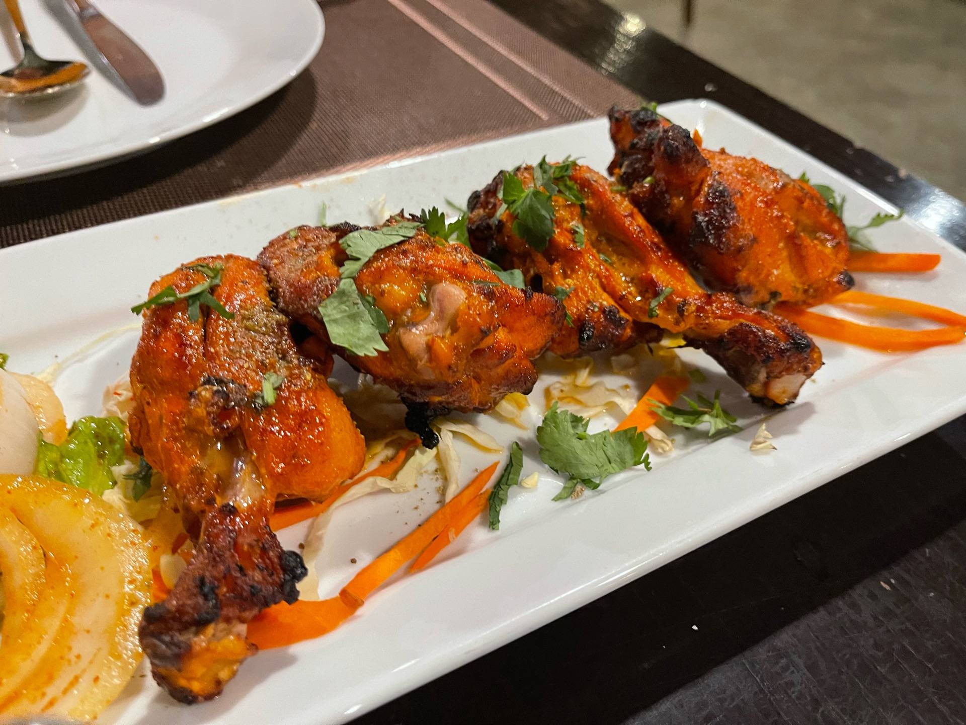 รีวิว Dakshin Soi Sukhumvit 22 - อาหารอินเดีบรสเข้มข้นถึงเครื่อง