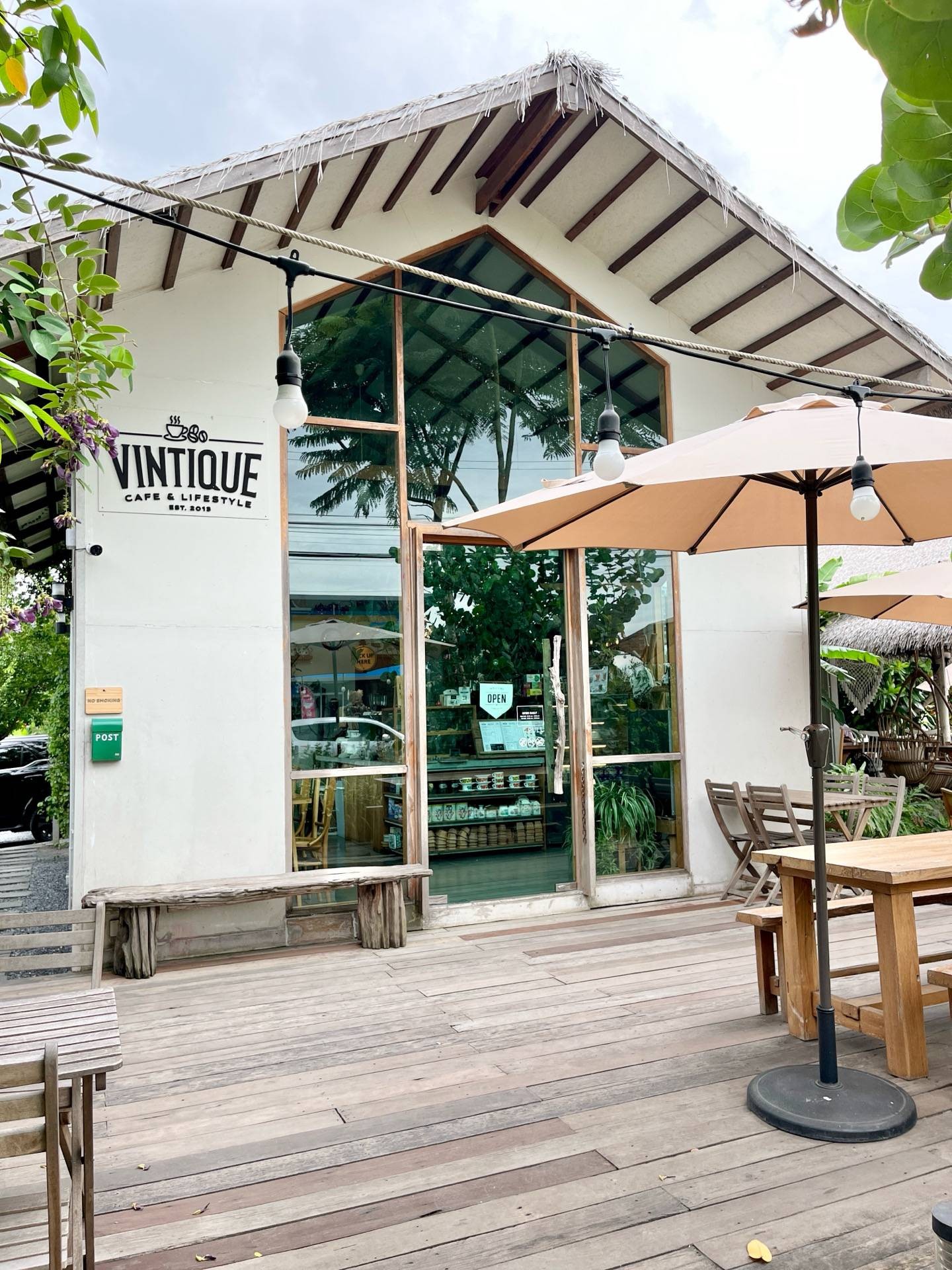 รีวิว Vintique Cafe & Lifestyle - กินข้าว ดูต้นข้าว วิวทุ่งนา อาหาร ...