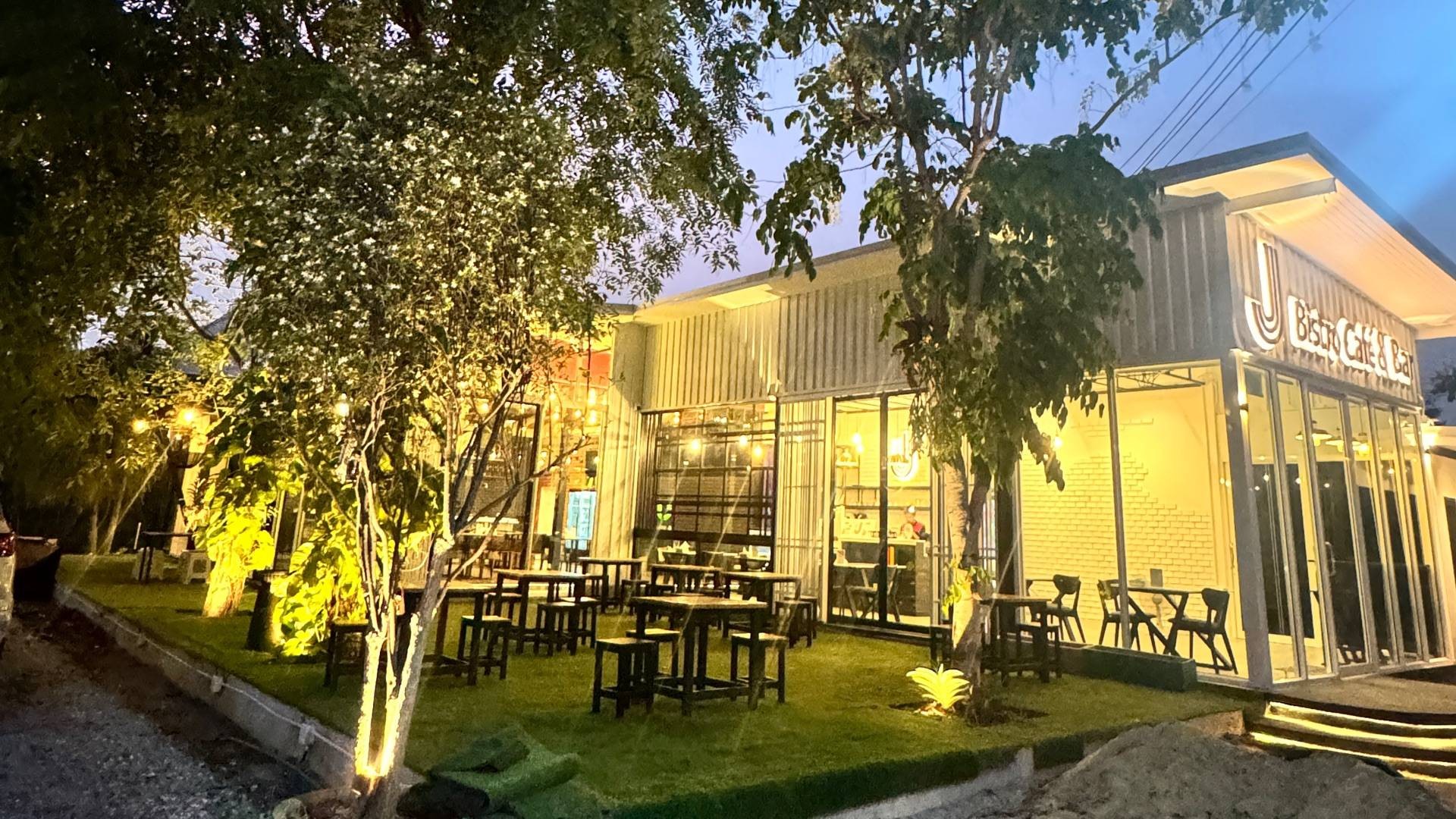 JJ&J Bistro Cafe and Bar สำนักงานใหญ่ | สั่งอาหารออนไลน์ล่วงหน้า รับที่ ...