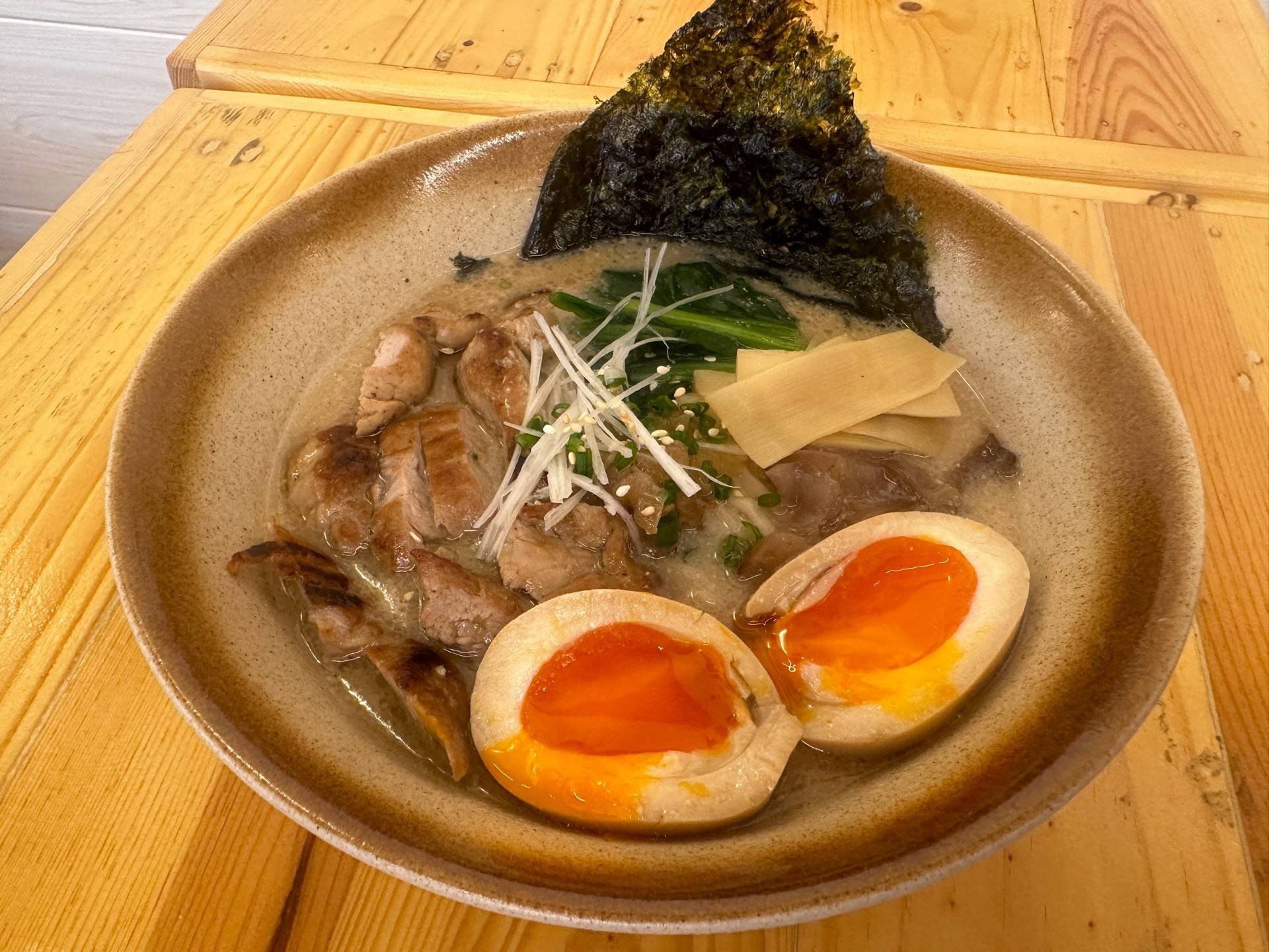 รีวิว โอชิยะ ราเมง Oshiya Ramen - อร่อยมากค่ะ ทันตันเมงเข้มข้นหอม ...