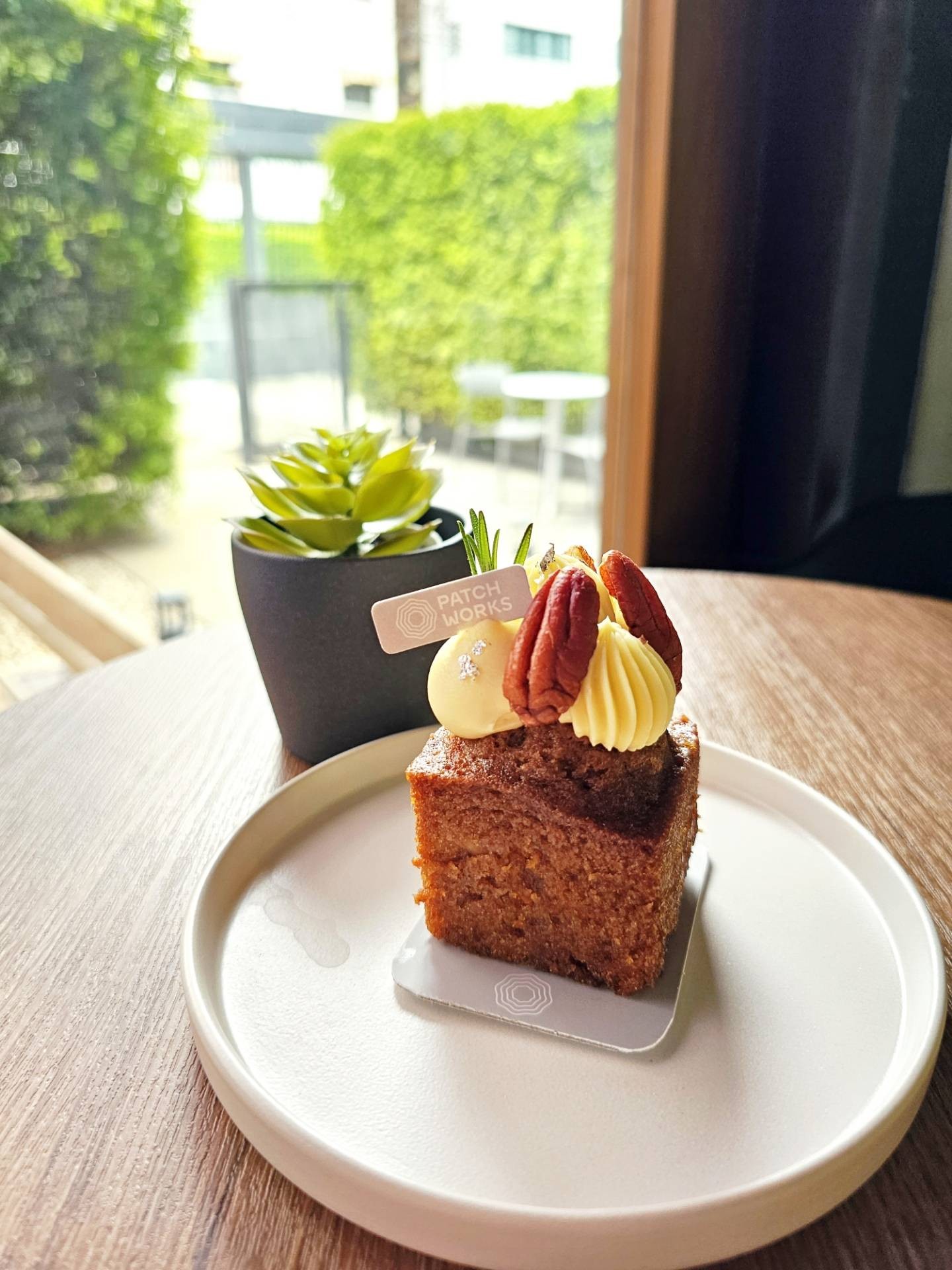 รีวิว PATCHWORKS Fine Pastry & Dessert บางพลัด - Patchwork ร้านเค้ก ...