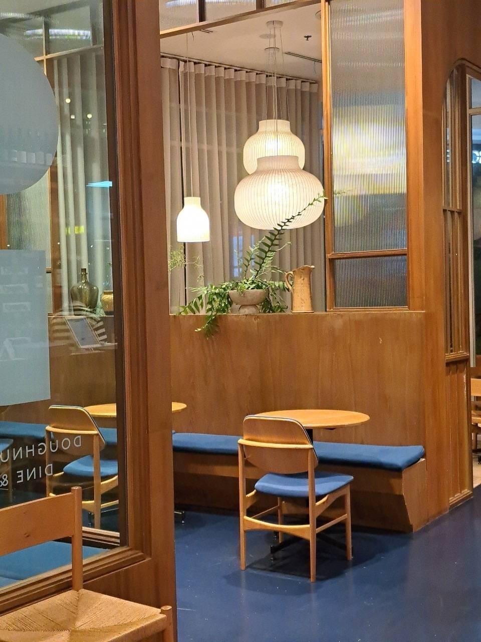รูป drop by dough (ดร็อป บาย โด) EMQUARTIER 1st floor