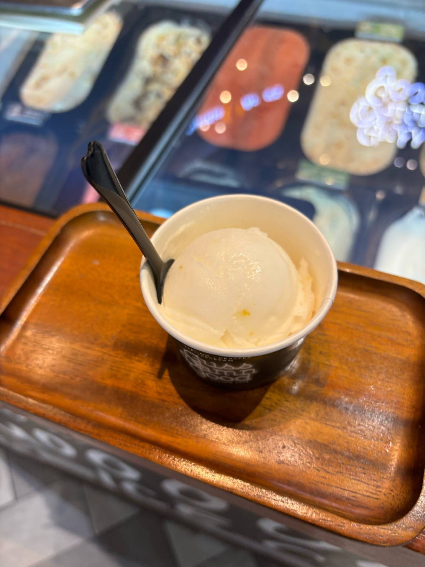 รีวิว Guss Damn Good Samyanmitrtown - ไอติม homemade UC2024