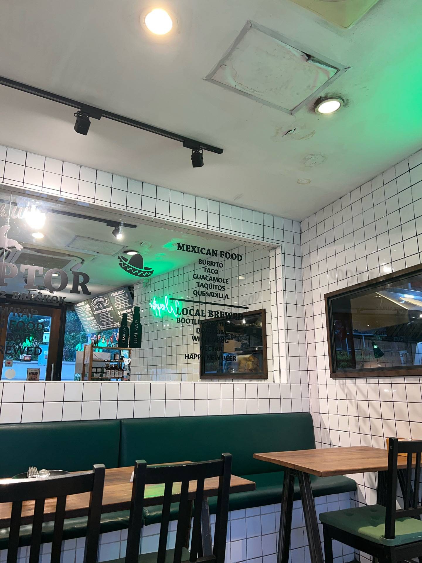 รีวิว Wraptor อารีย์ - WRAPTOR : fav Mexican food🌮