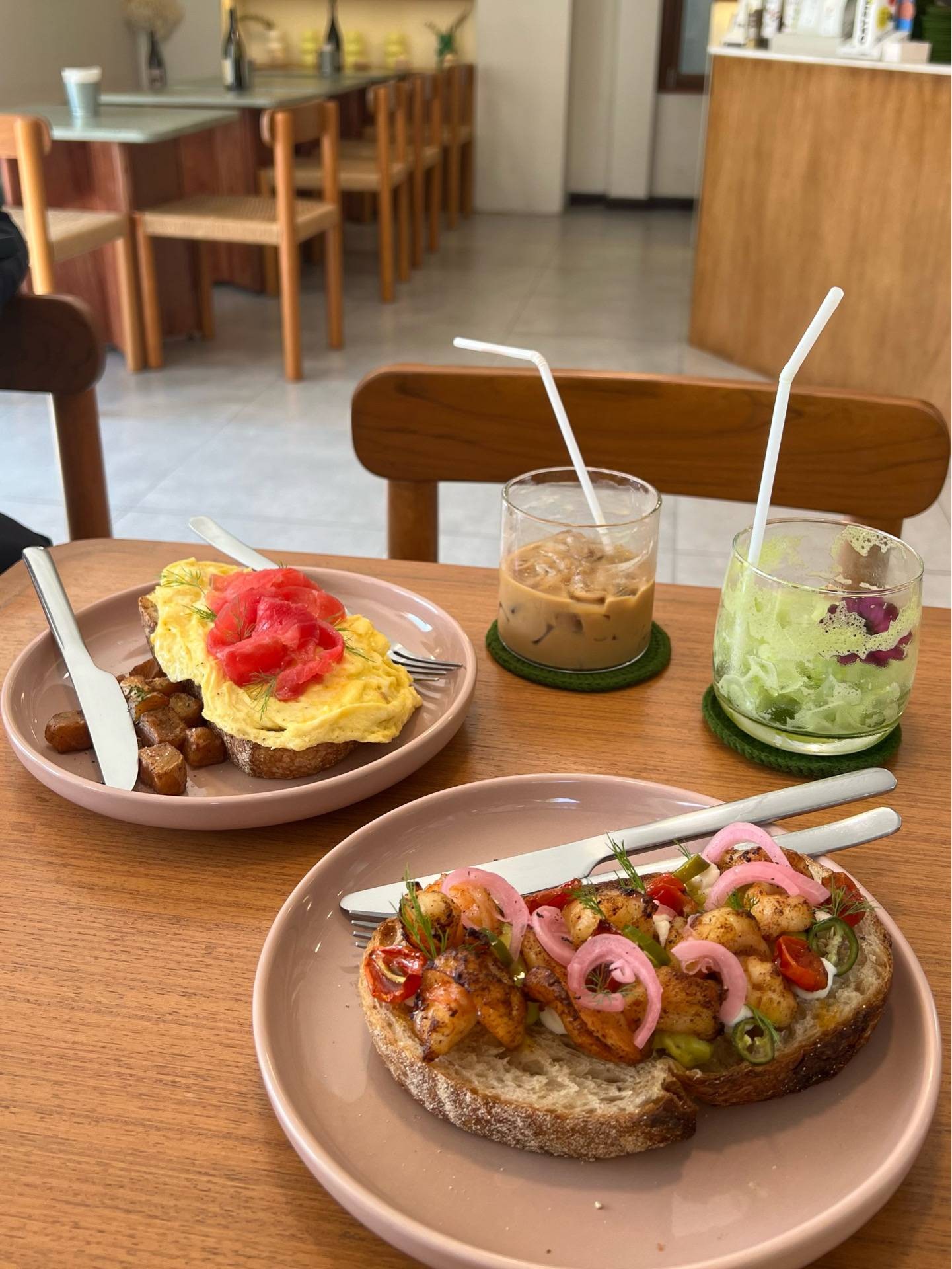 รีวิว AMI Brunch & Bubbles - AMI : all day cafe with a vibe