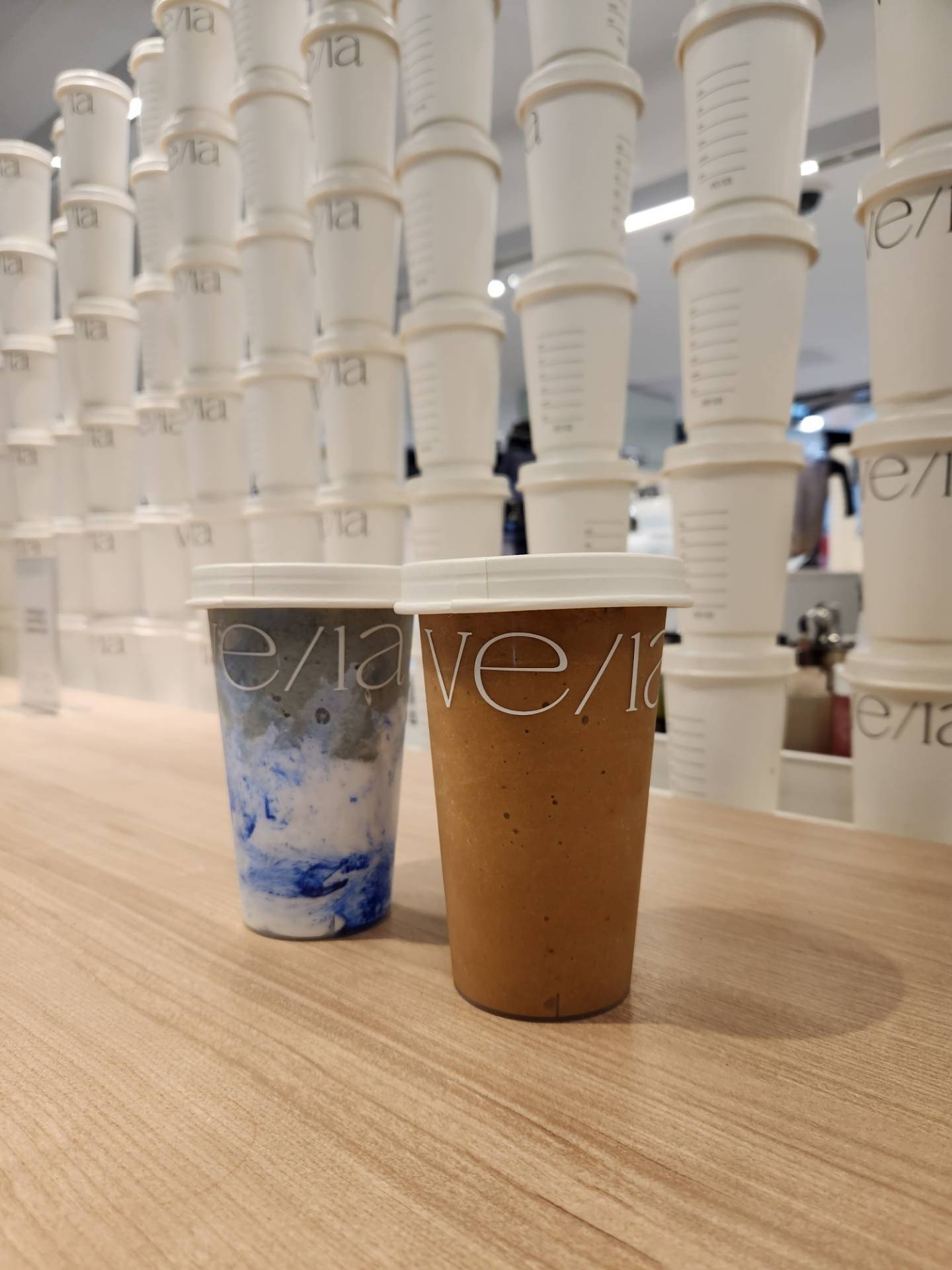 รูป VE/LA (Coffee) - Centralworld