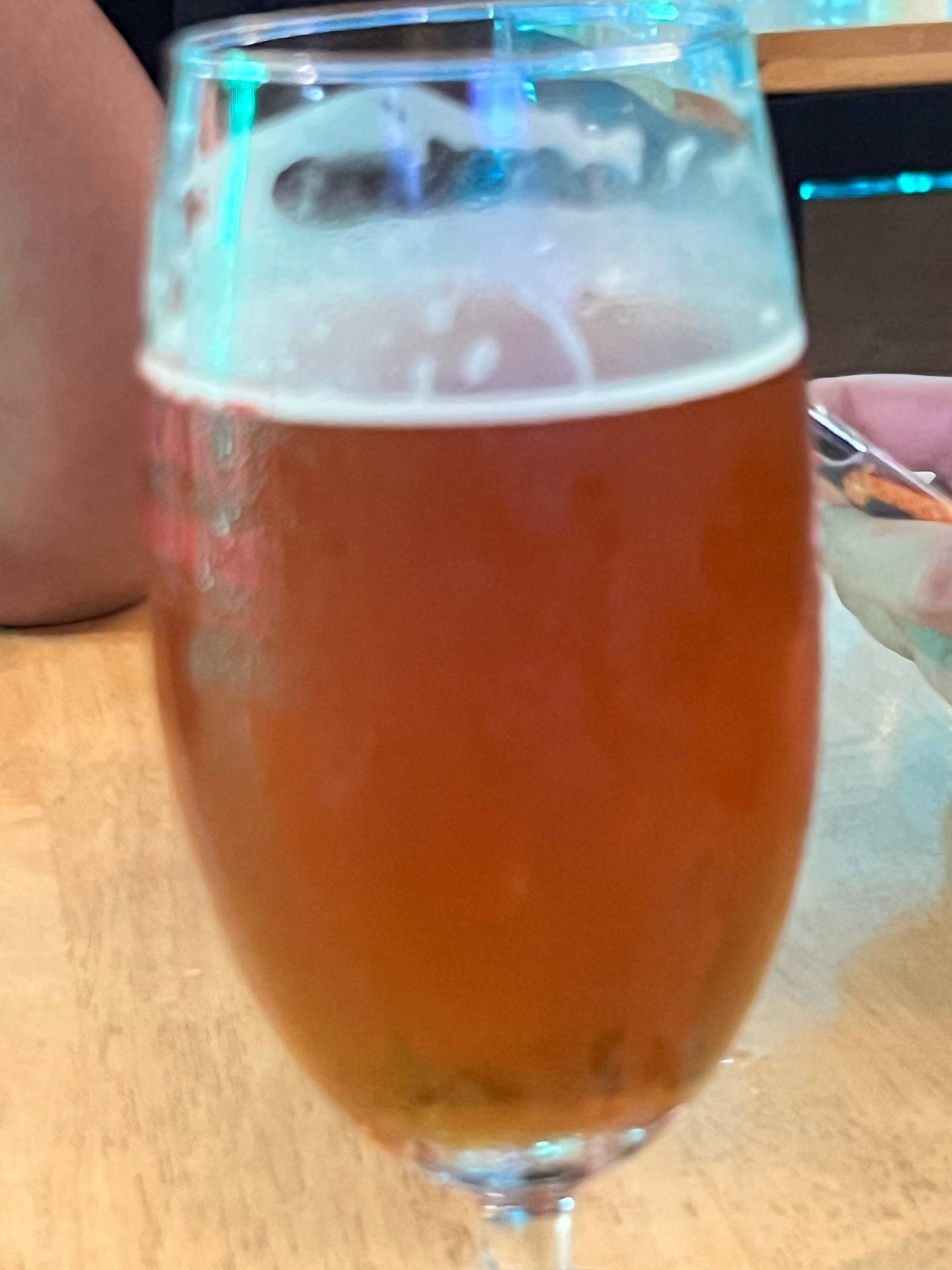 รีวิว Alt+Tap - เย็นวันศุกร์ ดึกๆ มีวง Craft Beer เยอะ