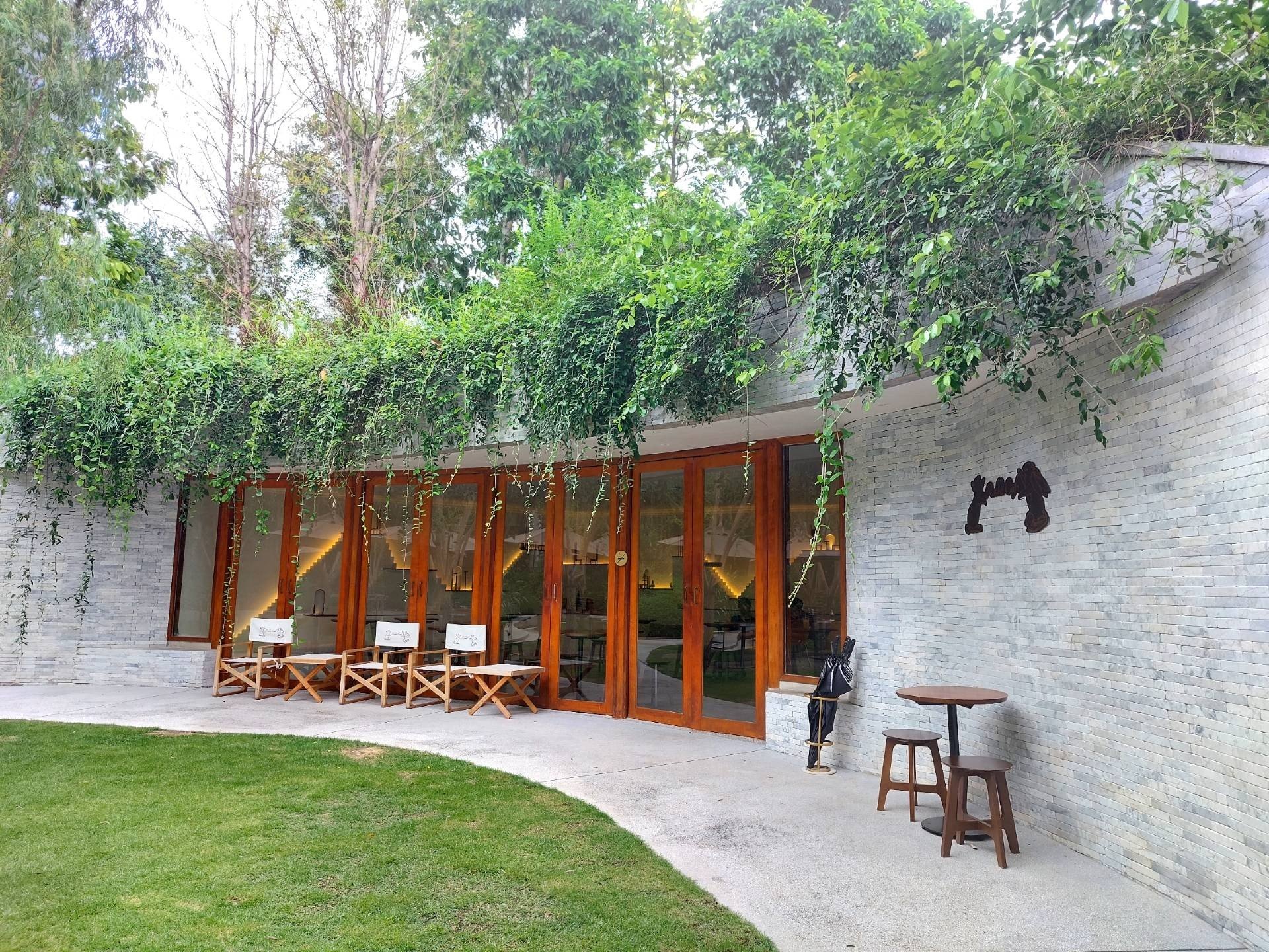 รีวิว Rabbit Cafe by Hotel Labaris - ร้านกาแฟบรรยากาศดีในรร.labaris🐰