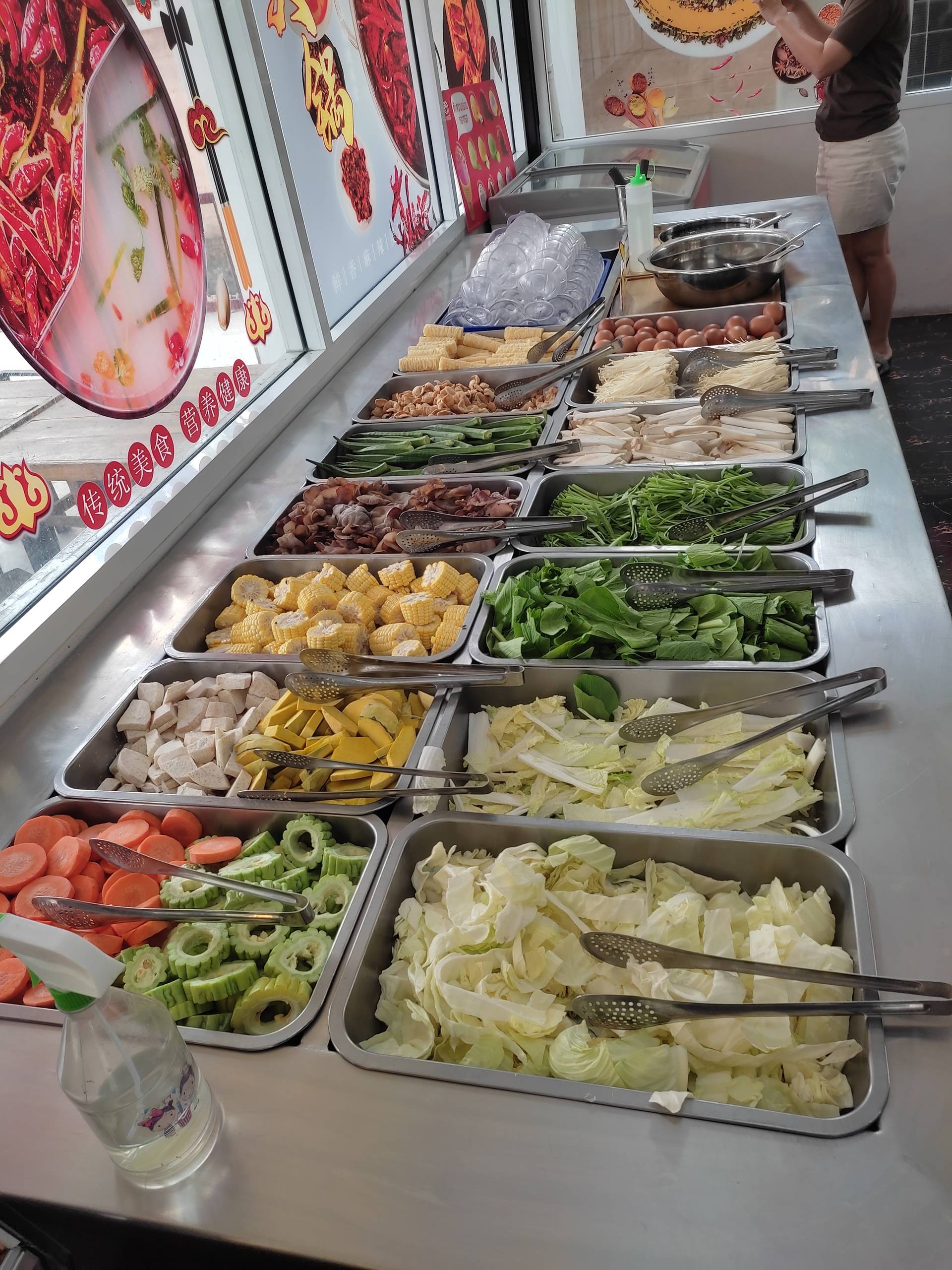 ผักสด ร้าน Dome Suki จิน โถง กัว สุกี้หม้อไฟโบราณ