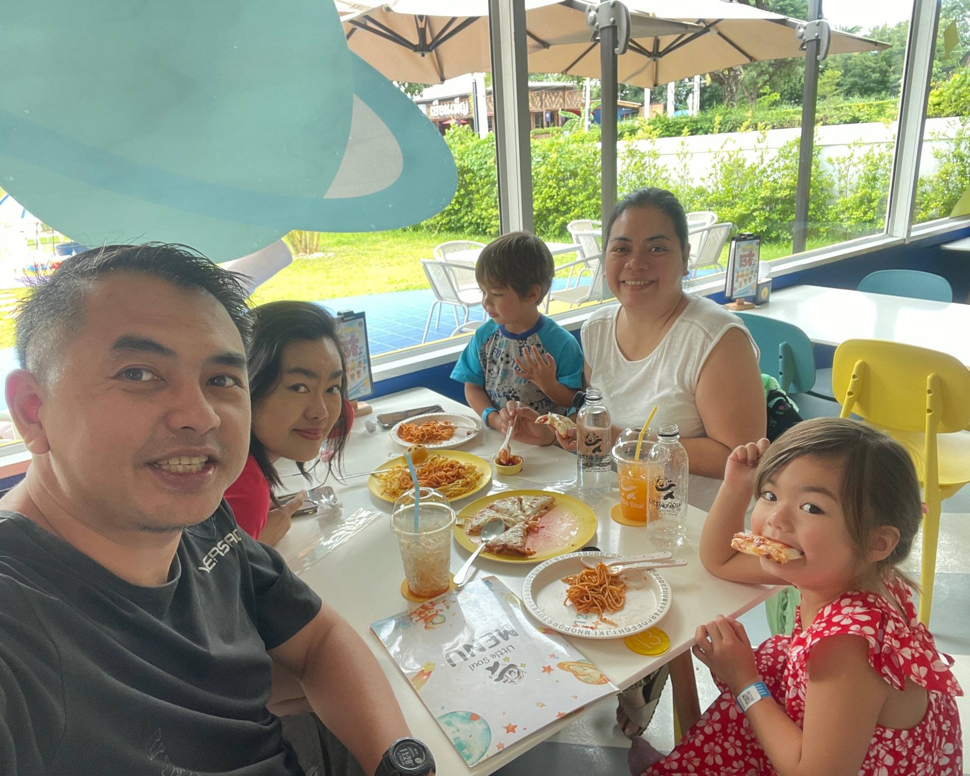 รีวิว Little Soul Kids Planet - คาเฟ่เด็กดีๆที่อยากแนะนำ