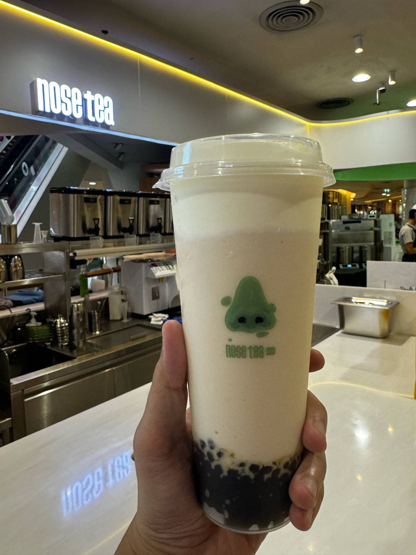 รีวิว Nose tea สีลมคอมเพล็กซ์ (Silom Complex) - ชาว่าดีแล้ว แต่ชีสดีกว่า