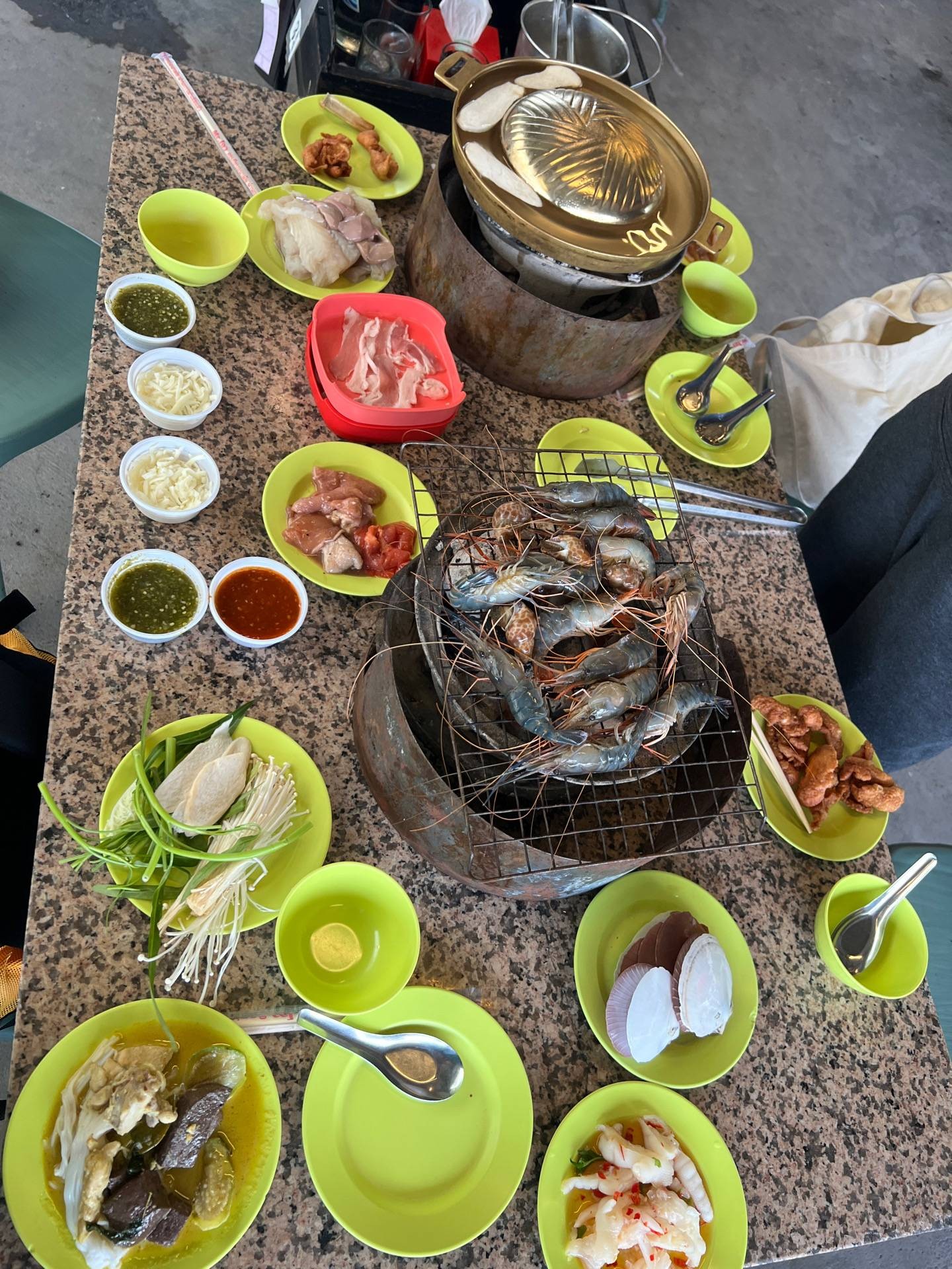 หมูกระทะ ร้าน ริมน้ำ หมูกระทะ