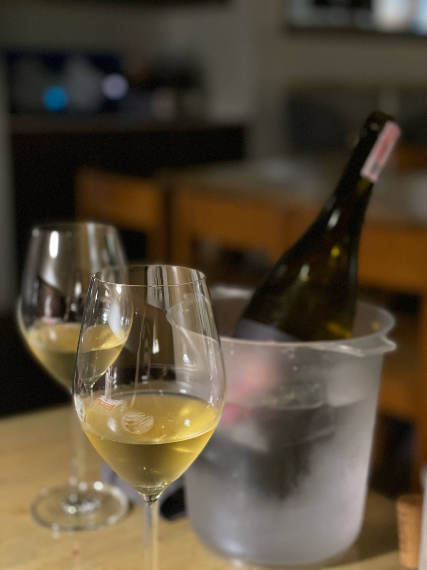 รีวิว Unscene wine bar - Vibes ดี เหมาะชิลเอาต์กับเพื่อนๆ ถ่ทยรูผชิคๆ ...