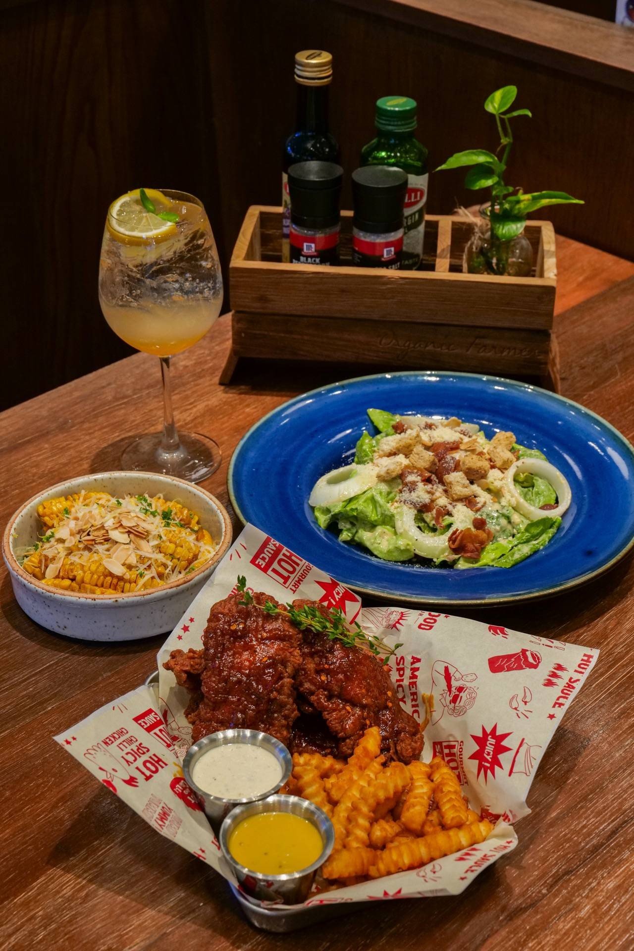 รีวิว สวนผัก โอ้กะจู๋ เดอะมอลล์บางแค - American hot Spicy Chicken Set