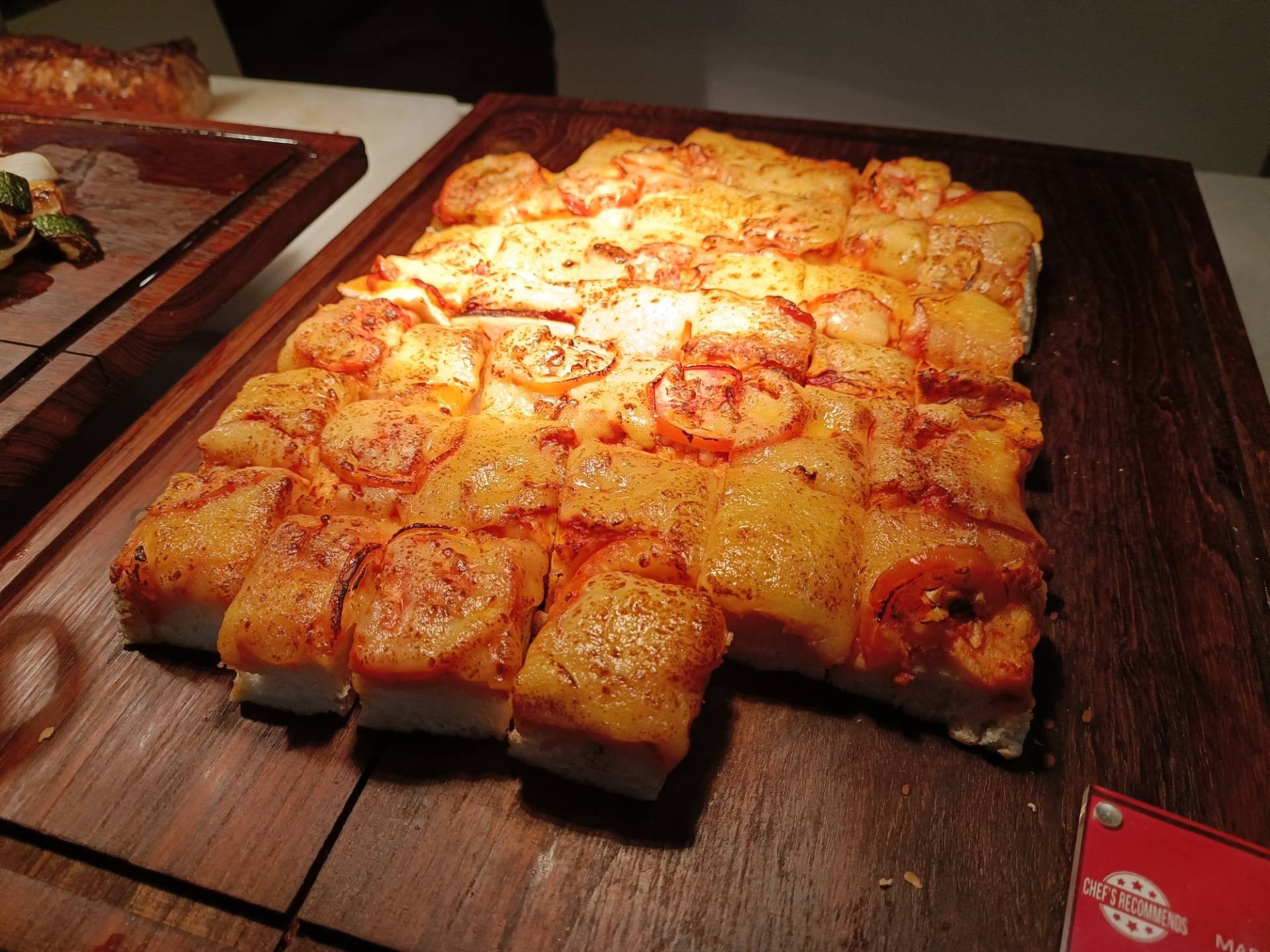 บุฟเฟ่ต์นานาชาติ ร้าน Chon Som All Day Dining by Courtyard Marriott ...