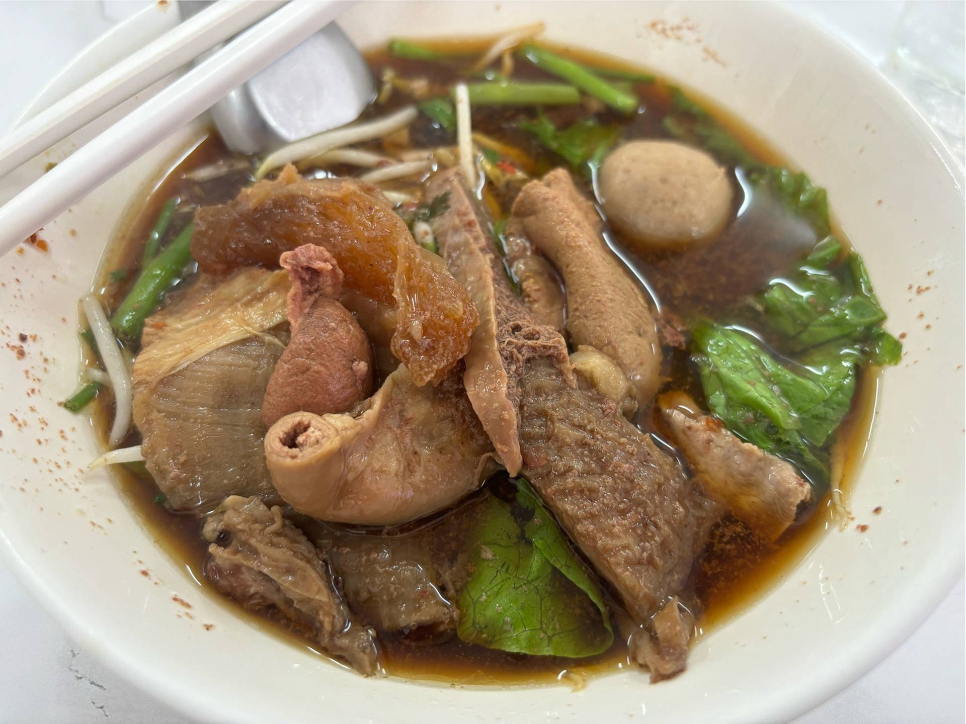 เกาเหลาเนื้อ ร้าน ก๋วยเตี๋ยวเนื้อวัวรสเยี่ยม