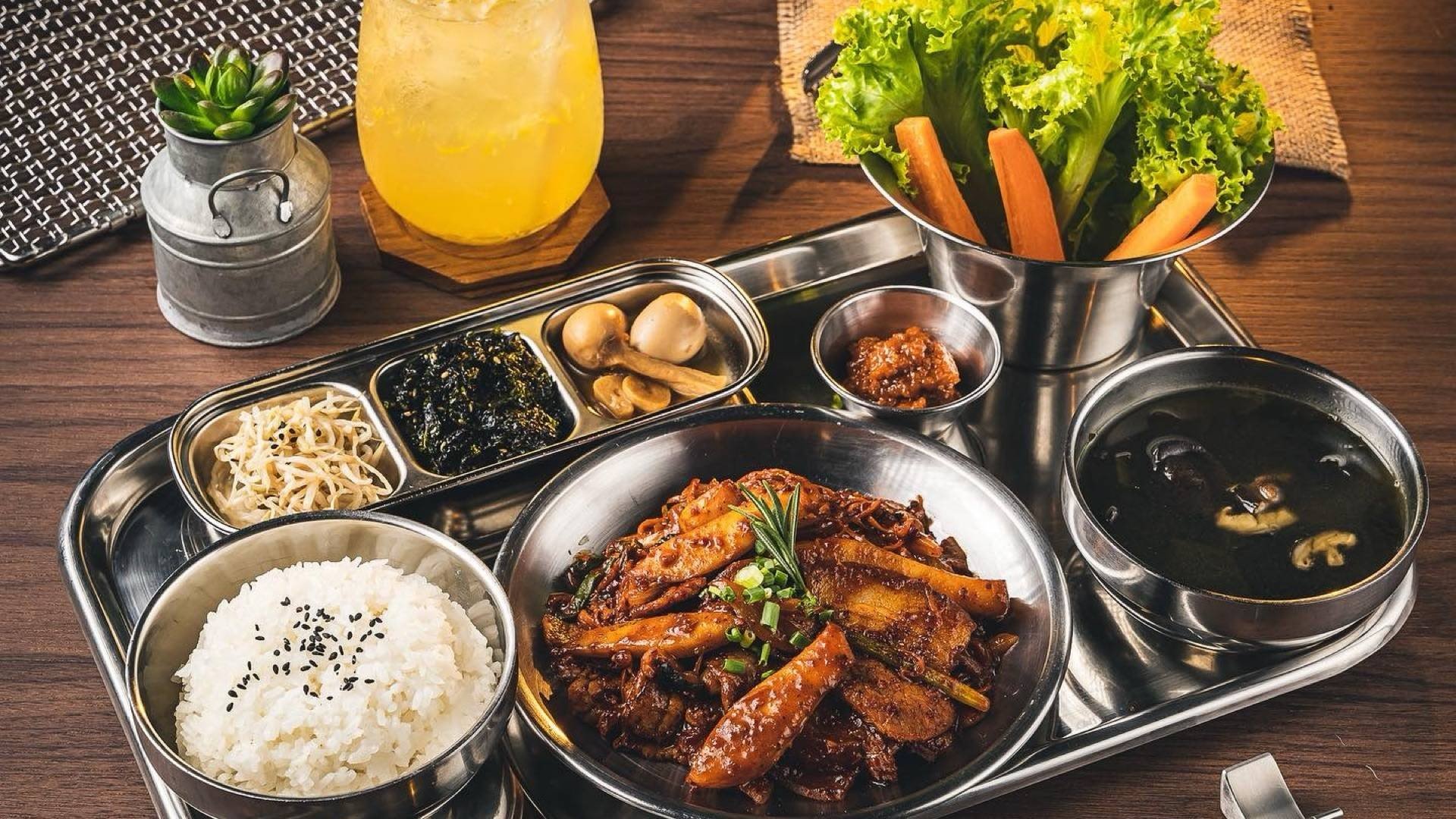 Hasul Korean Restaurant Siam center - สั่งอาหารเดลิเวอรี | Wongnai x ...