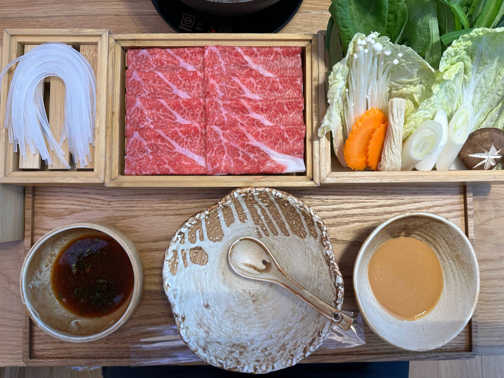 รีวิว Shabu Baru Mini Central World - High quality beef and pork.