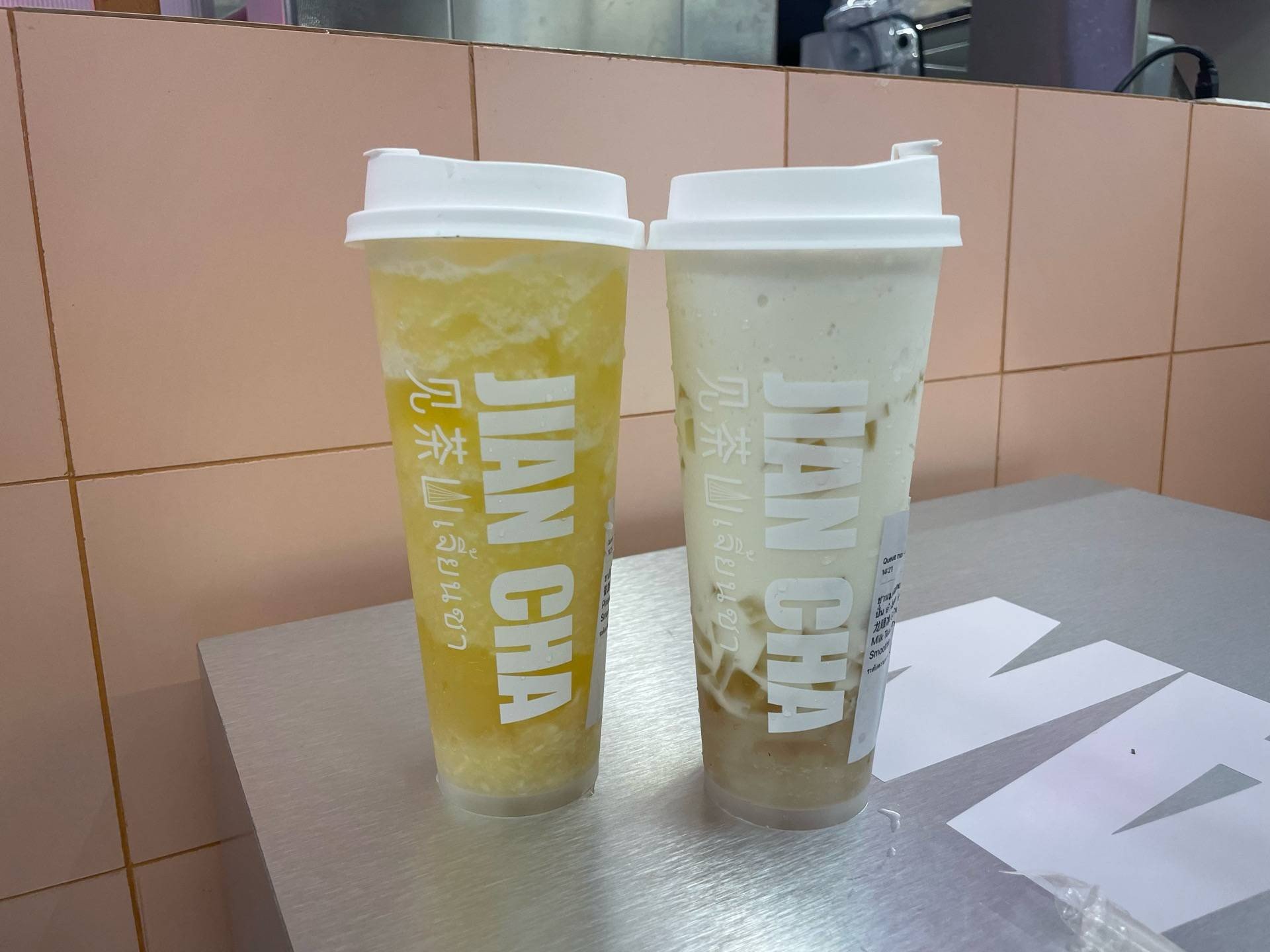 รีวิว Jian cha Tea 见茶山(เจี้ยนชา) Central World - อร่อยมาก เดินขึ้นมา ...