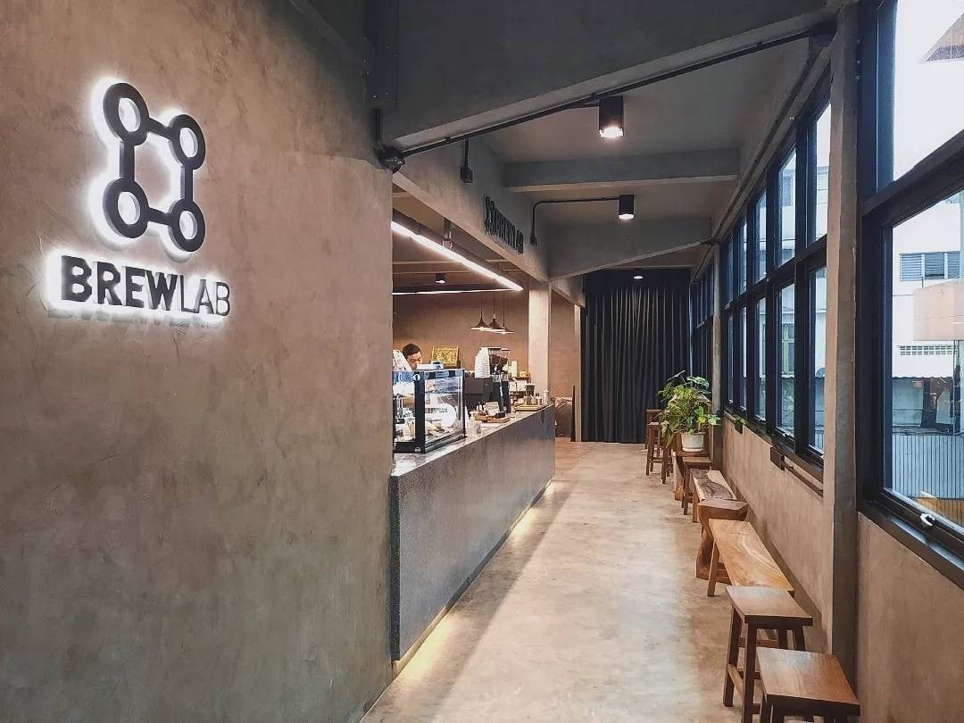 รีวิว BrewLab Cafe @ Ari - ร้านกาแฟลับ ๆ ที่แอบซ่อนอยู่ชั้น 2 ของตึก