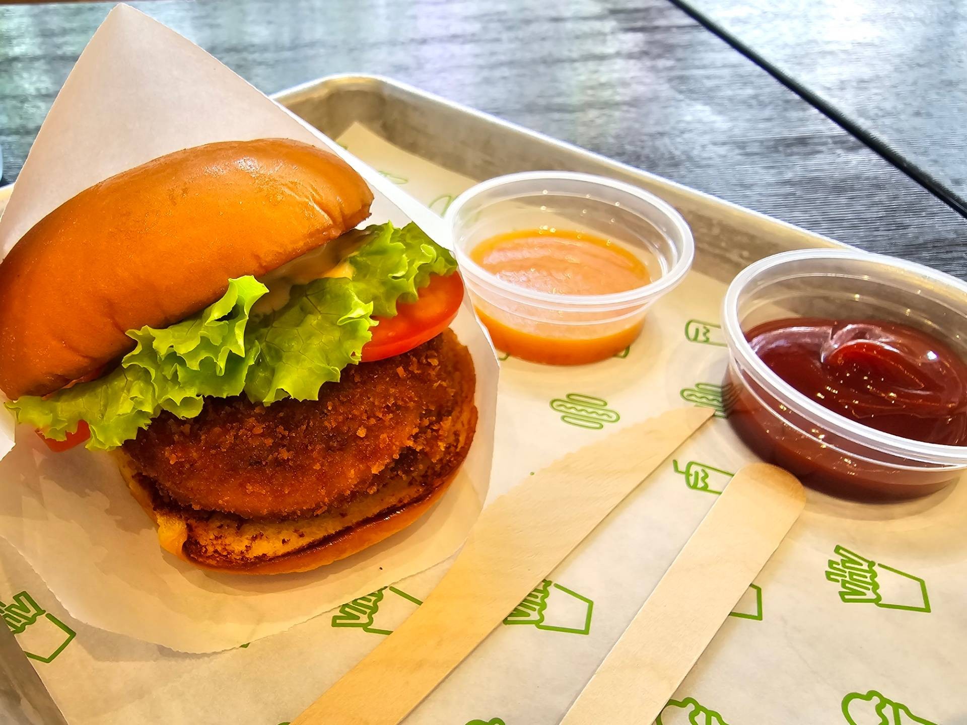 รีวิว Shake Shack CentralWorld - shroom burger คือเลิศ